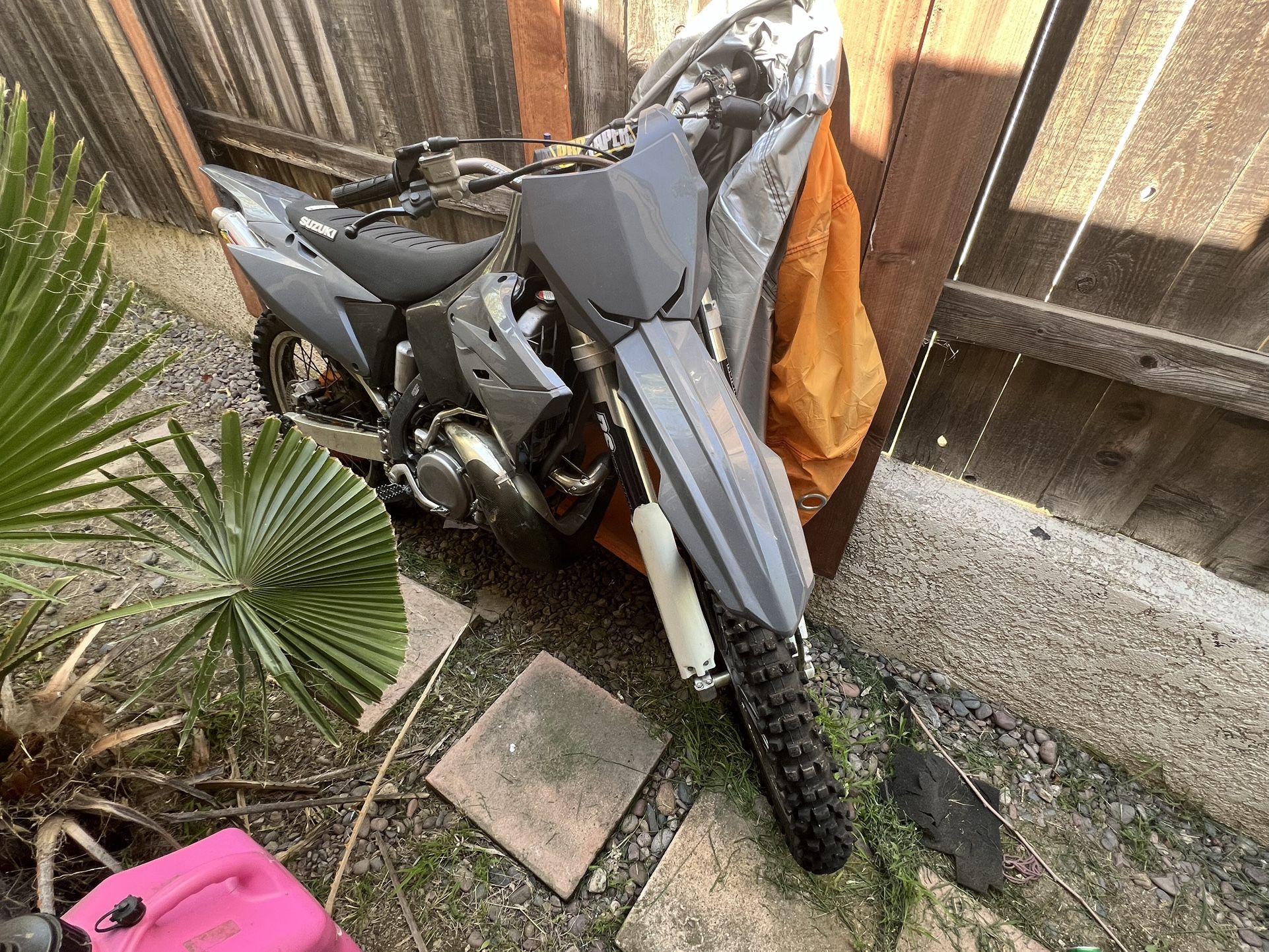 2003 Suzuki RM250 for Sale in Highland, CA - OfferUp