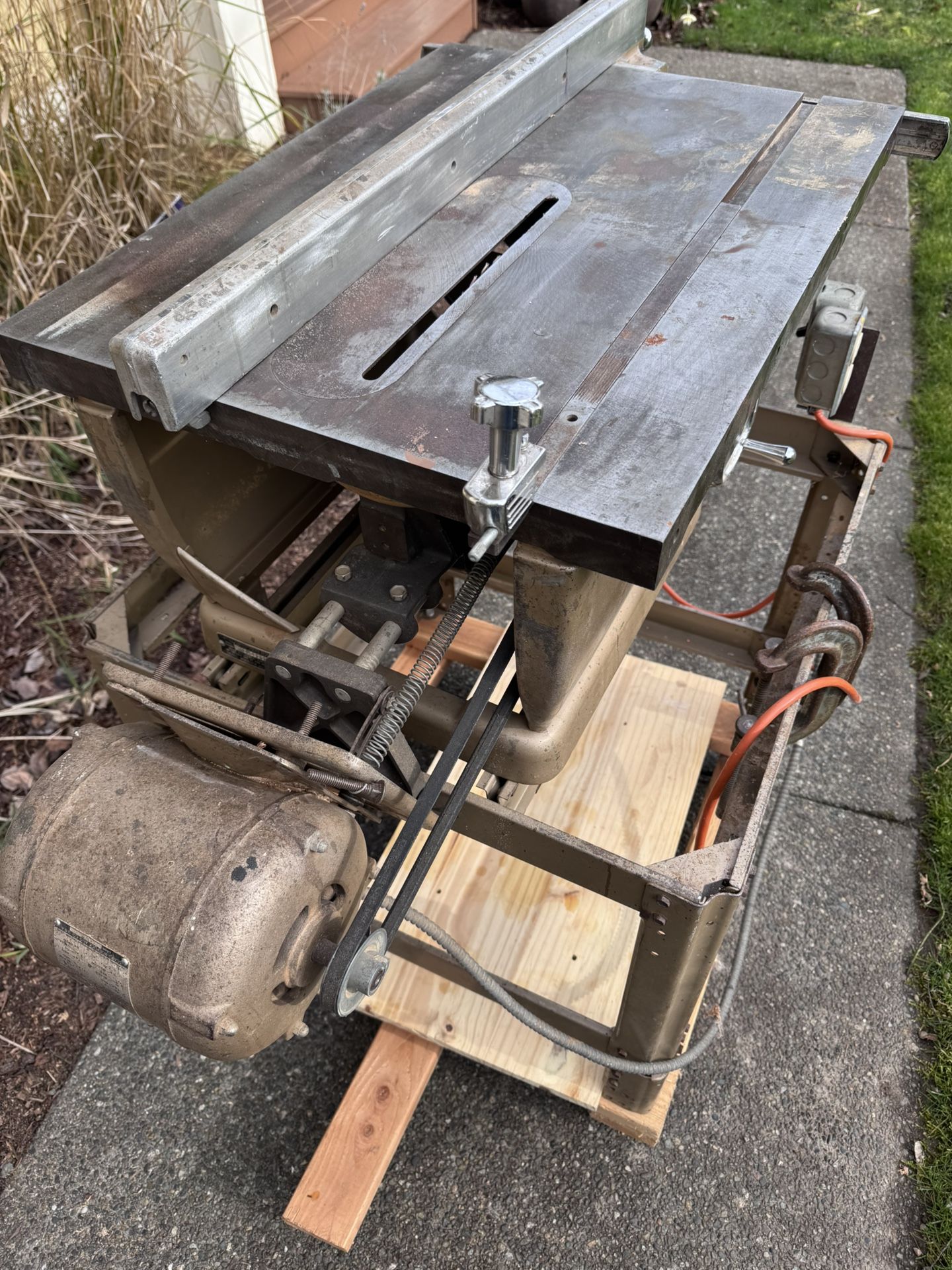 Craftsman 100 Table Saw