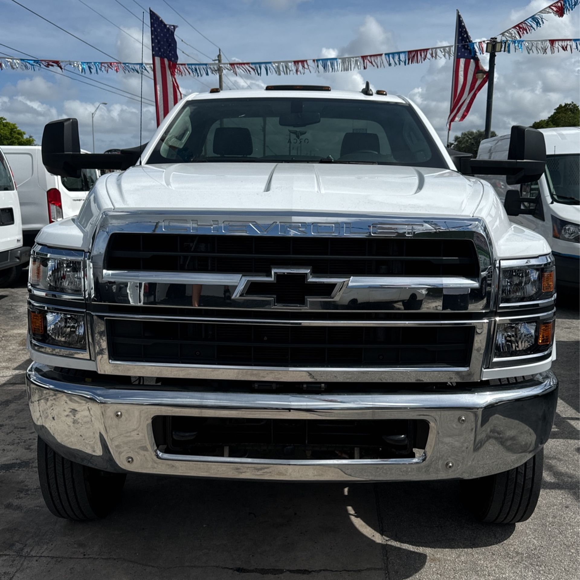 2022 Chevrolet 5500 HD LCF Diesel for Sale in Miami, FL - OfferUp