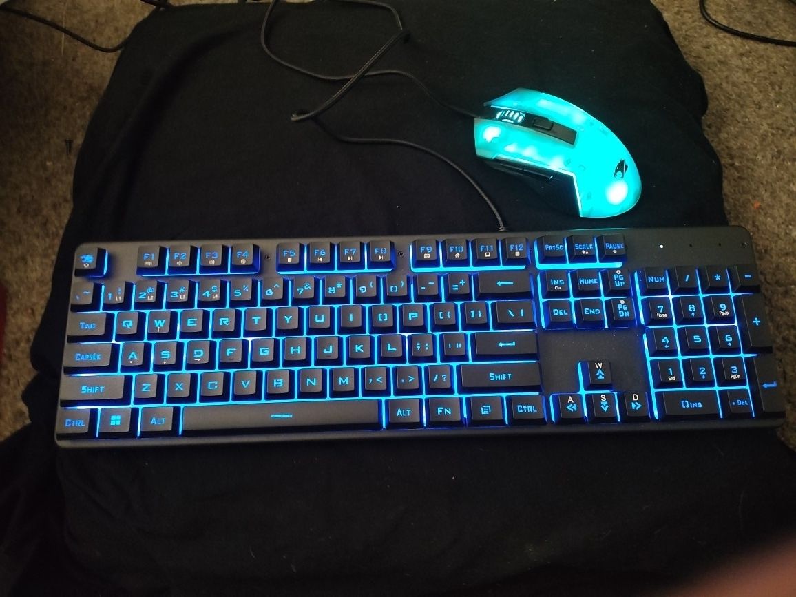 Chimera K7 RGB Keyboard And Chimera M7 RGB Gaming Mouse for Sale in Las ...
