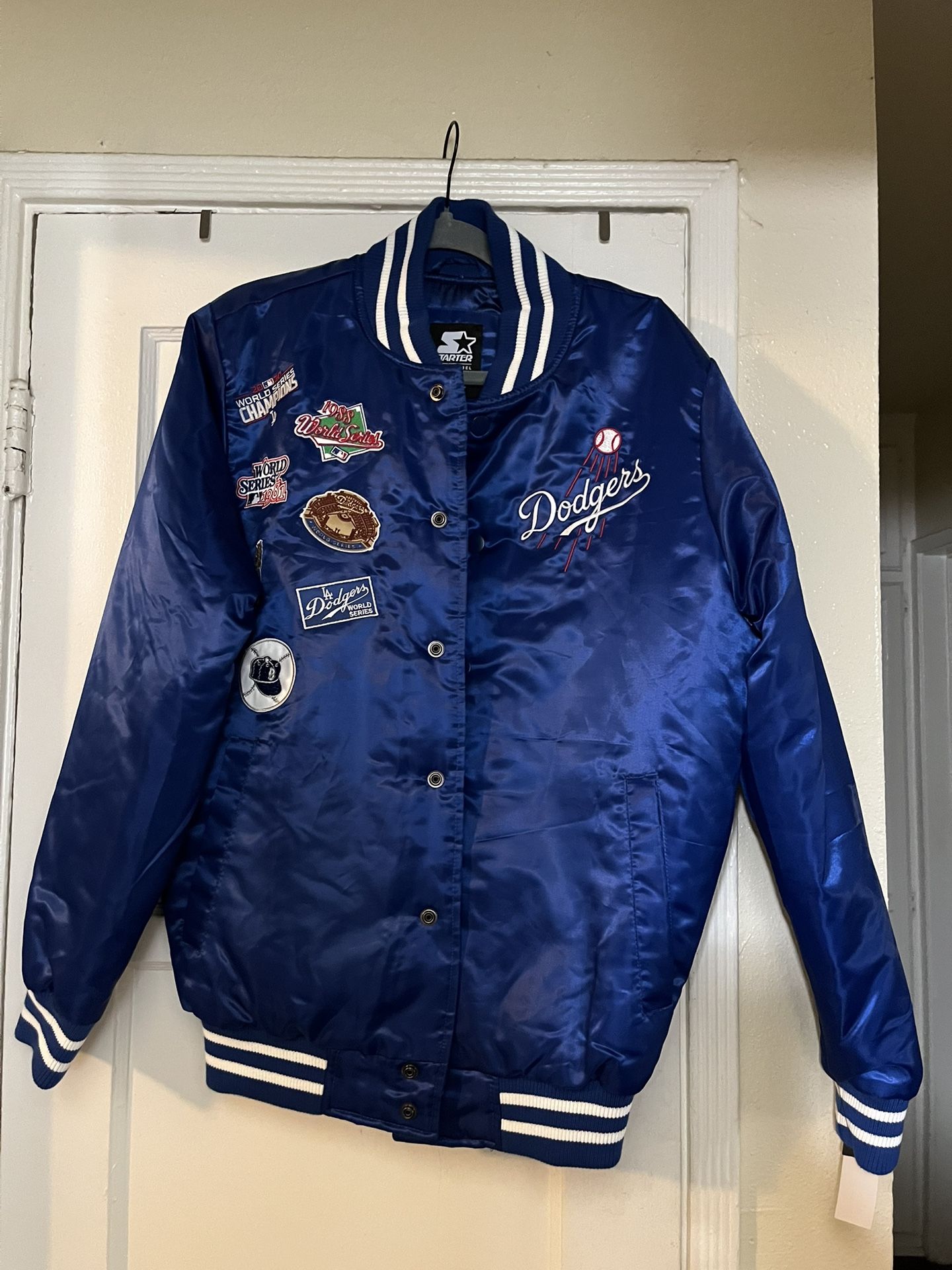 STARTER MLB DODGERS CHAMPIONS JACKET-UNISEX SIZE SMALL for Sale in ...