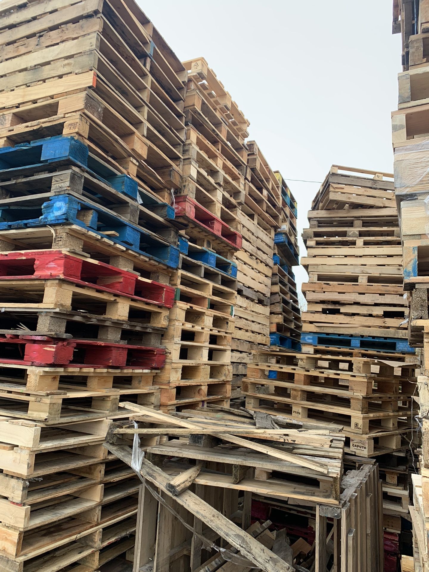 48x40 Pallets for Sale in Woodburn, OR - OfferUp