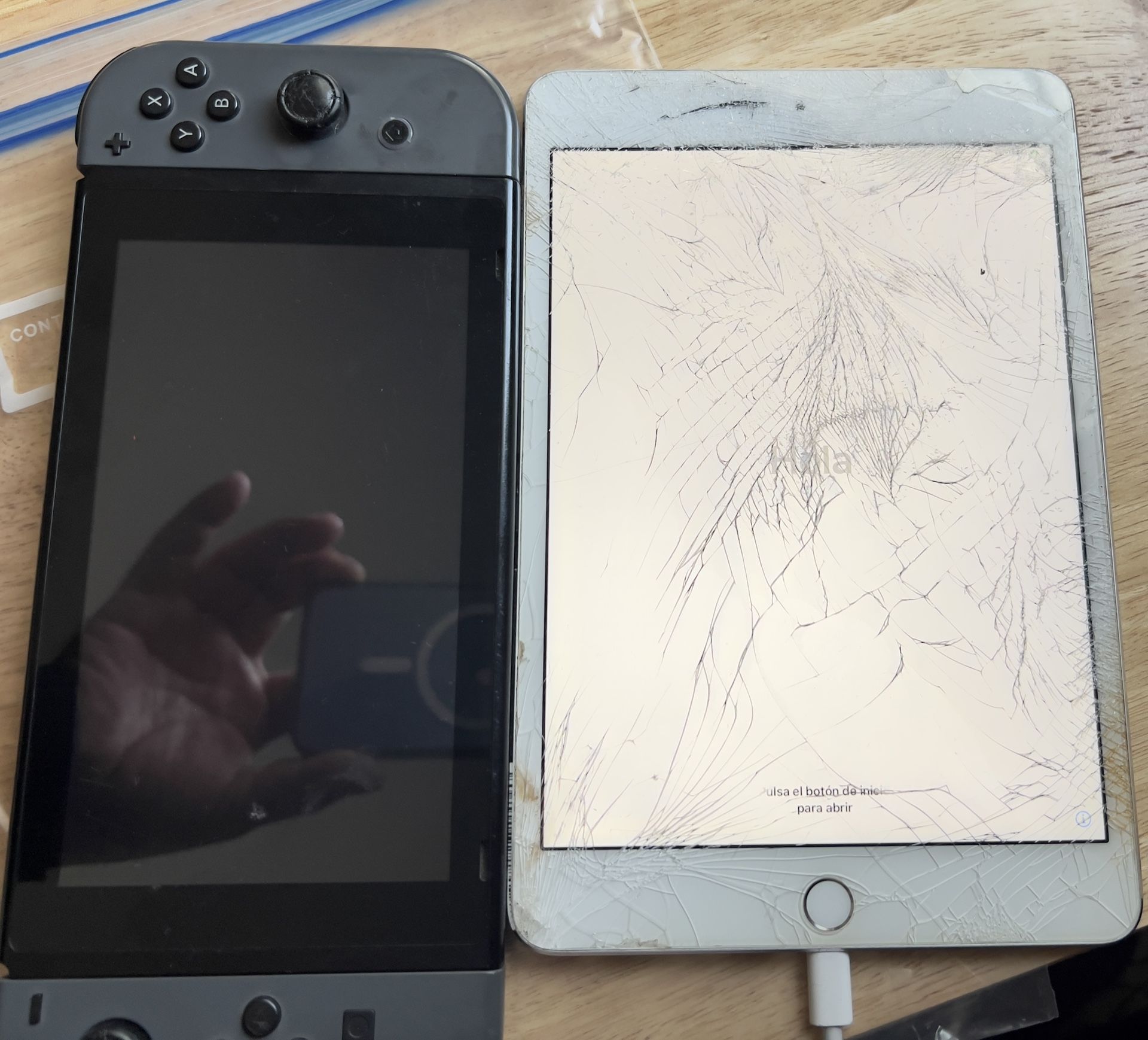 IPAD Mini 4 and NINTENDO Switch for Sale in Los Angeles, CA - OfferUp