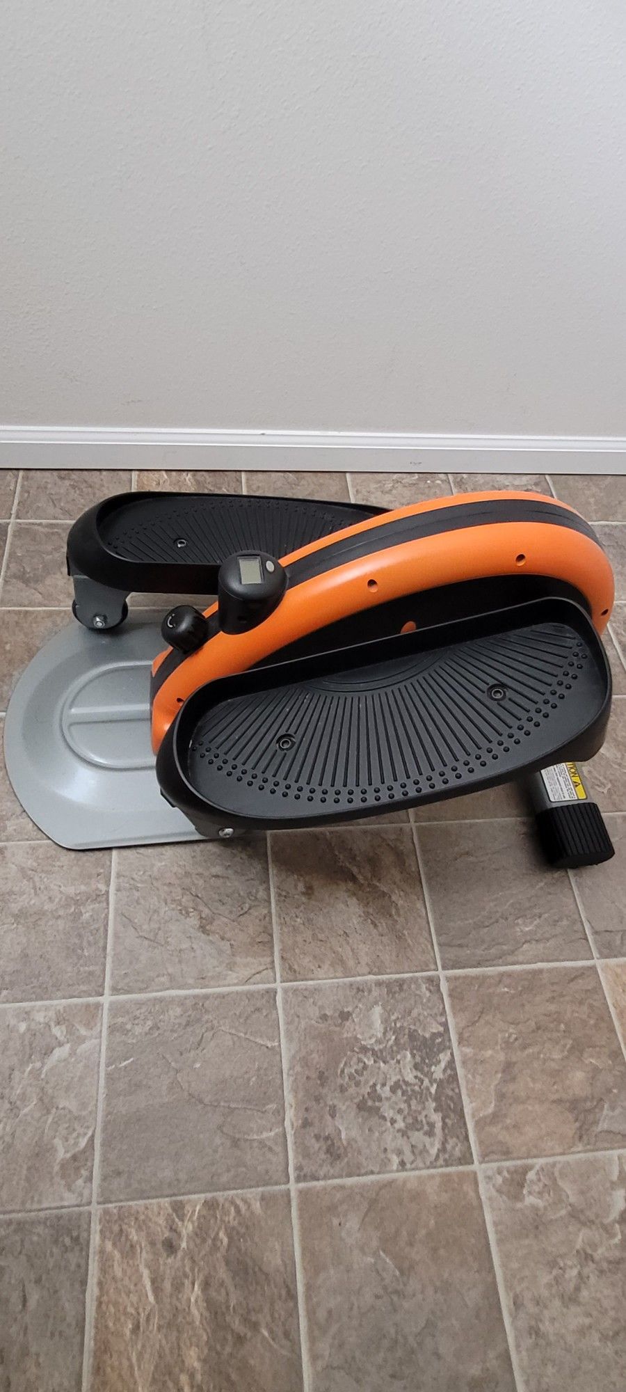 Stamina inmotion E1000 compact strider elliptical for Sale in Bothell ...