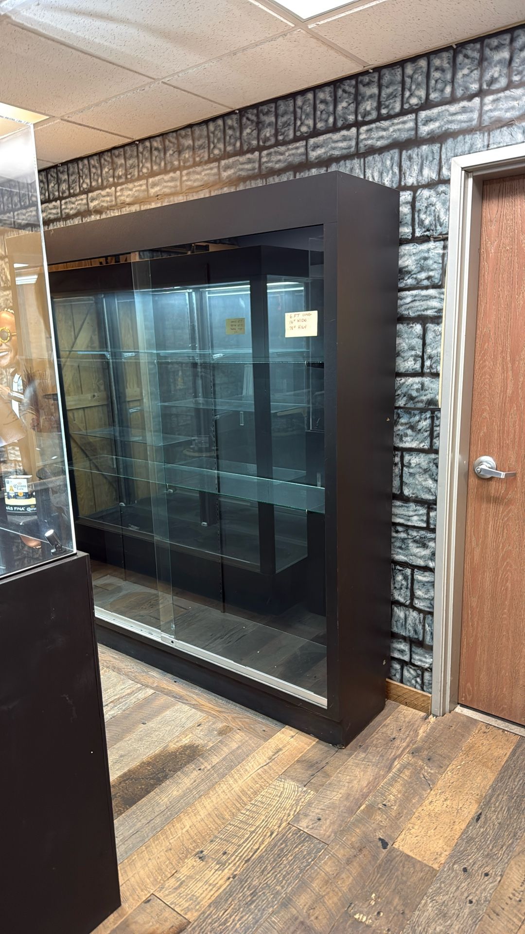 Store Display Case 6ft for Sale in Fontana, CA - OfferUp