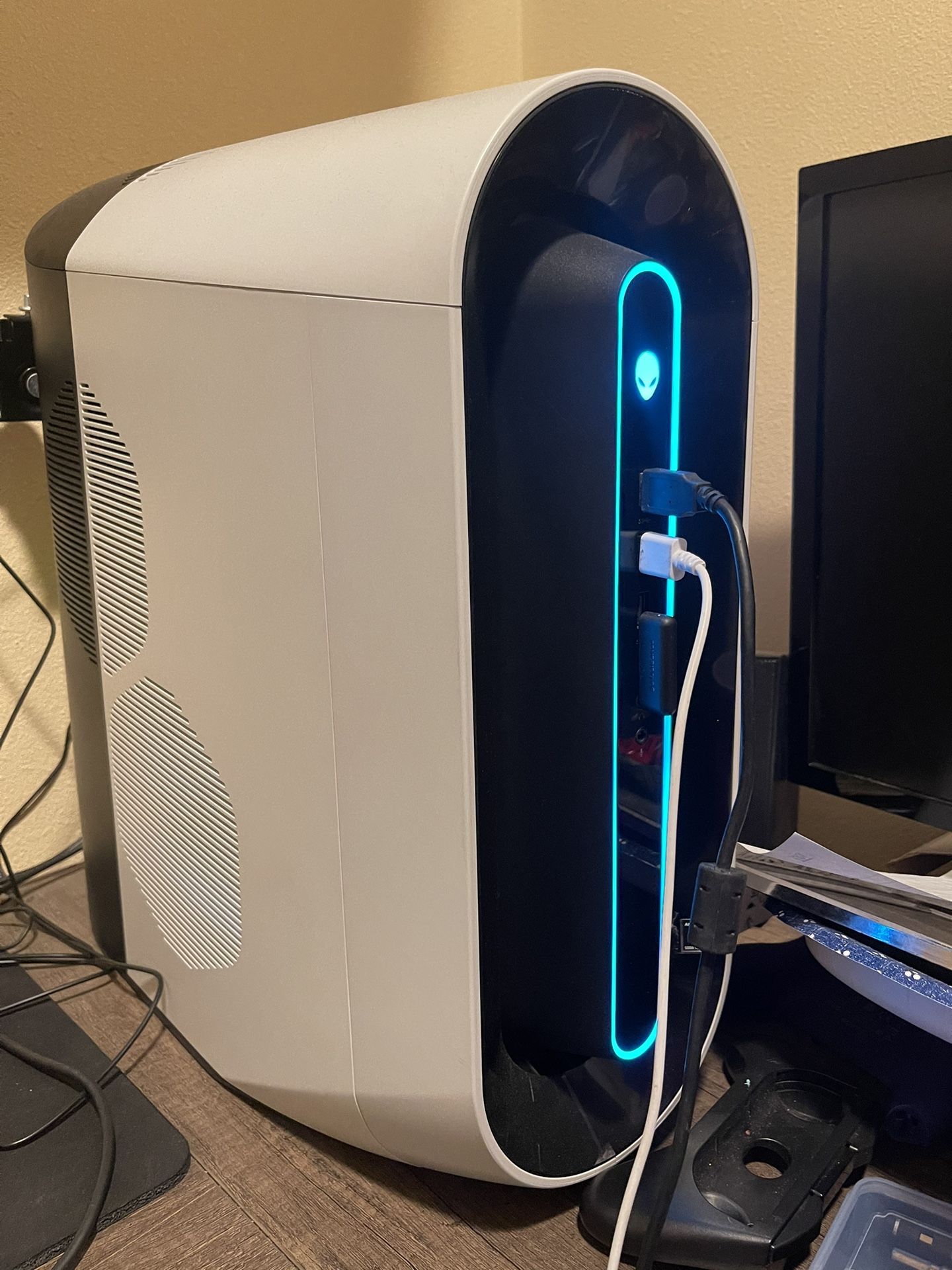 Alienware Gaming Pc Ryzen 9 Rtx 3080 for Sale in Fontana, CA - OfferUp