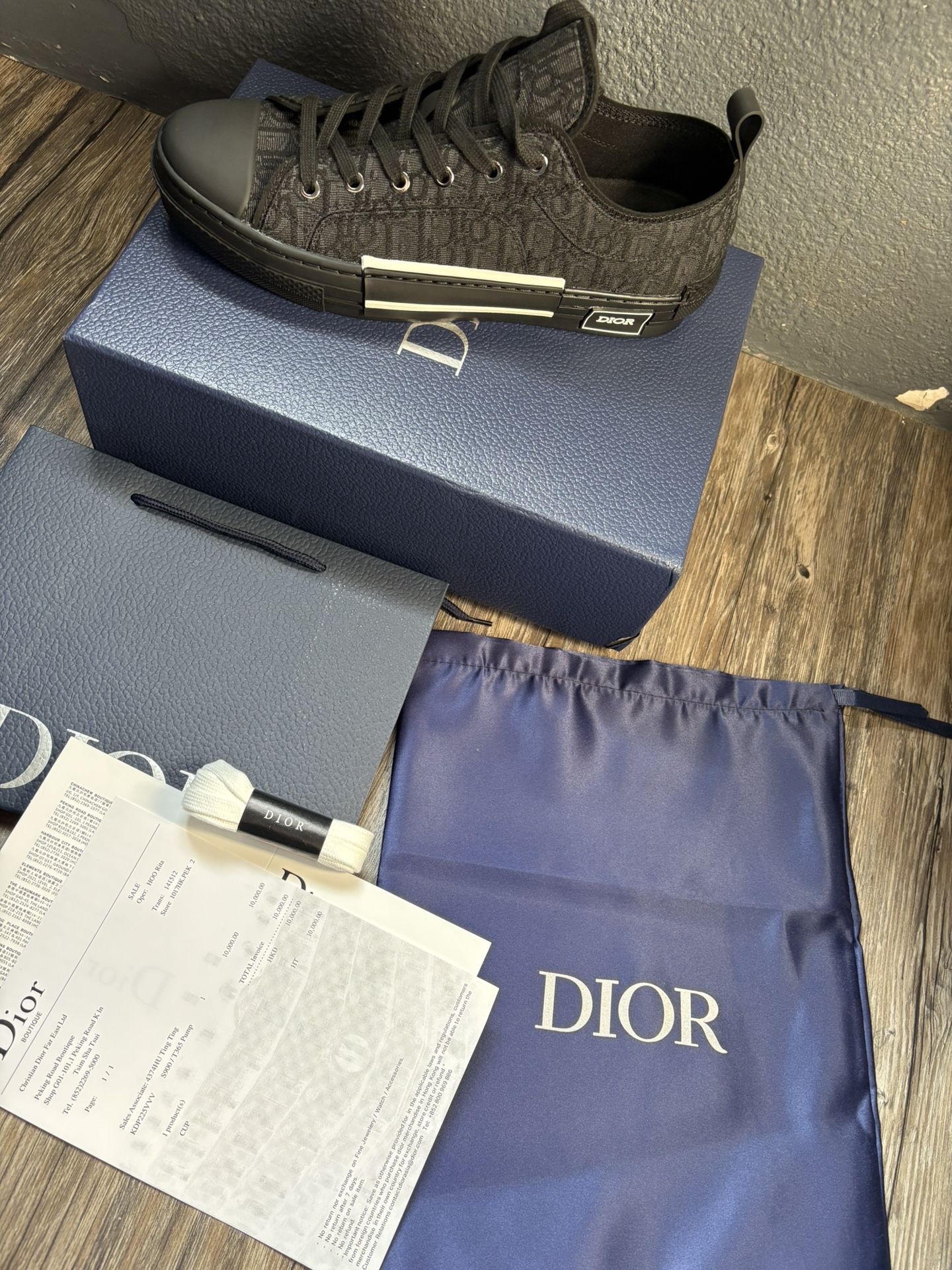 Dior B23 for Sale in Bakersfield, CA - OfferUp