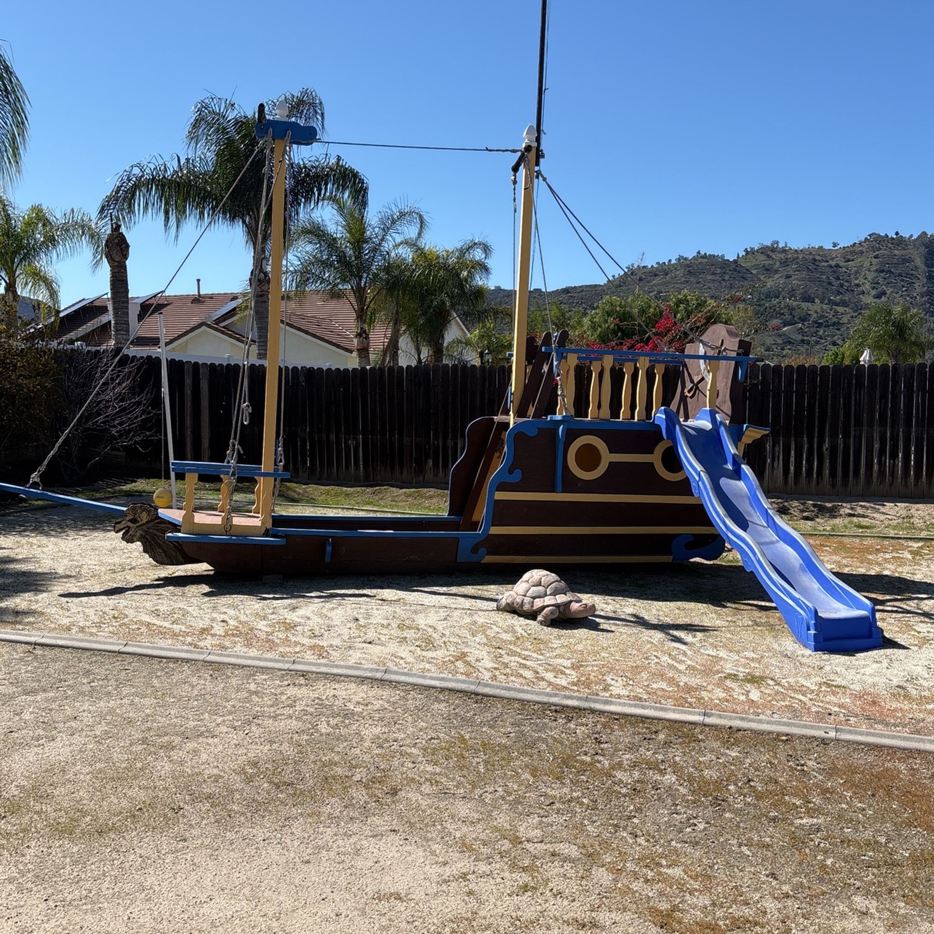 Kids PIRATE SHIP for Sale in Wildomar, CA - OfferUp