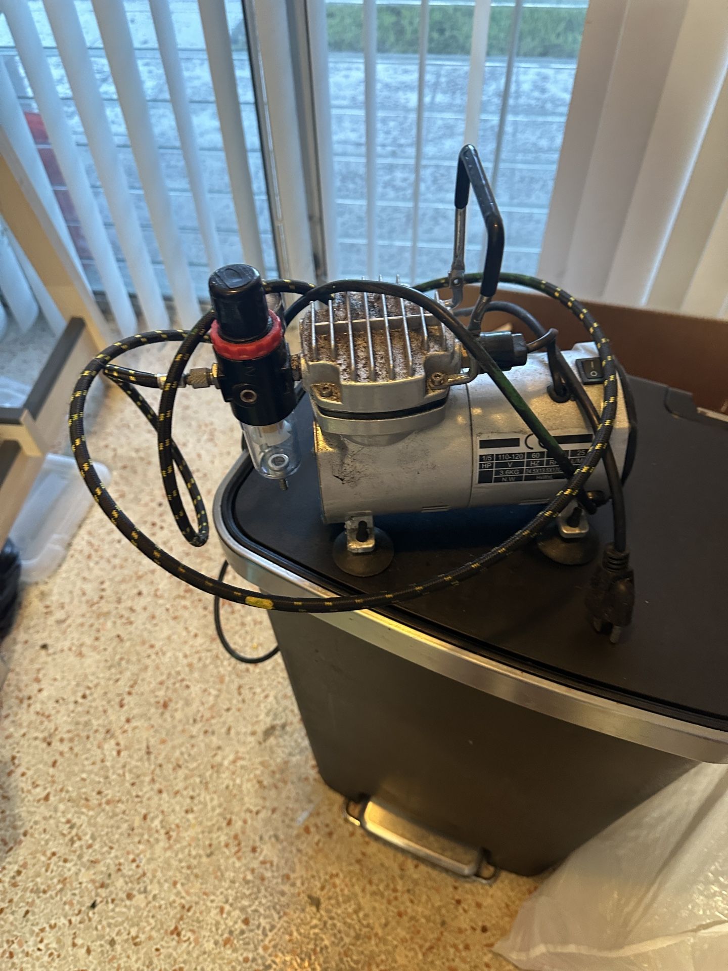Air Compressor For Air Brush for Sale in Oakland Park, FL - OfferUp