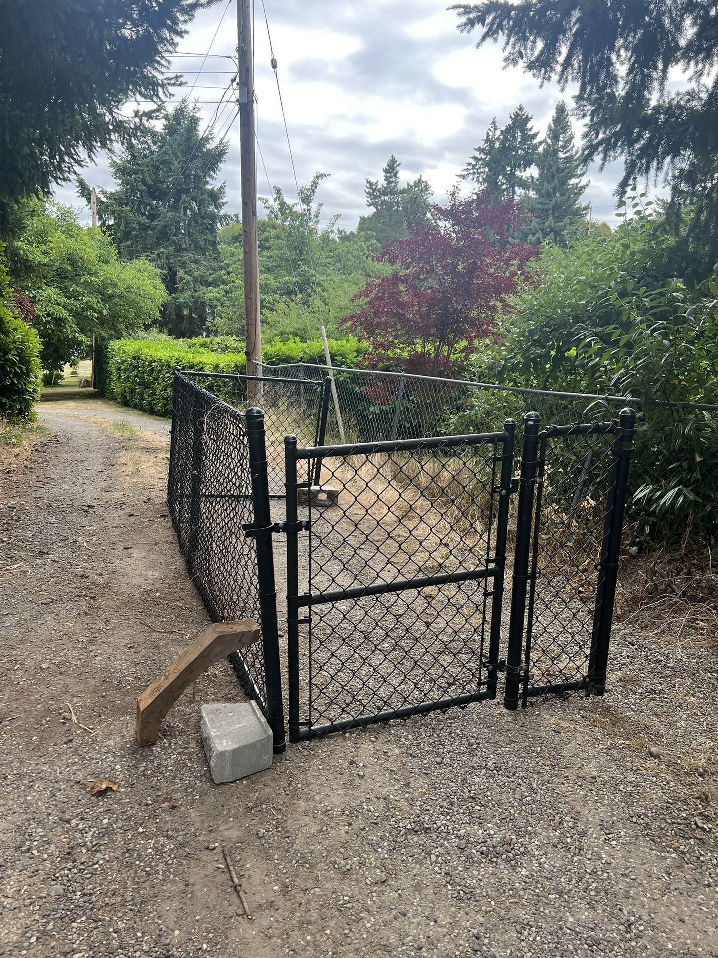 Dog Run/Kennle for Sale in Bremerton, WA - OfferUp