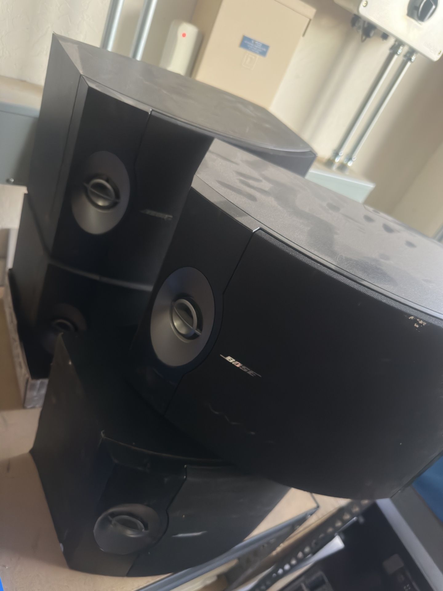 Four Bose 301V Speakers for Sale in Glendale, AZ - OfferUp