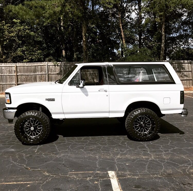 1996 Ford Bronco for Sale in Atlanta, GA - OfferUp