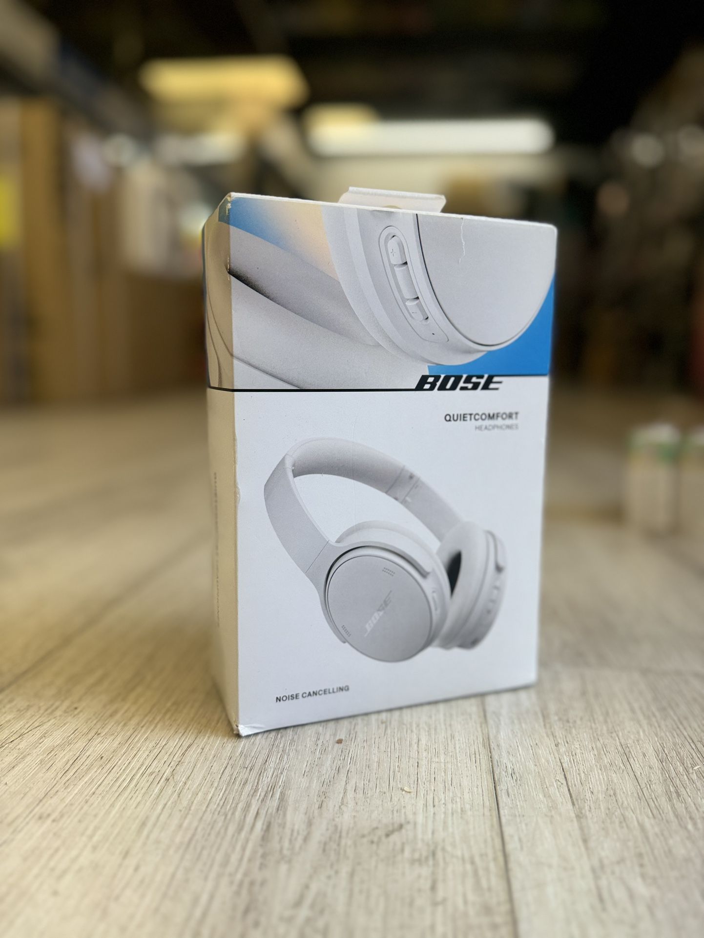 Bose Quiet Comfort Headphones for Sale in Rialto, CA - OfferUp