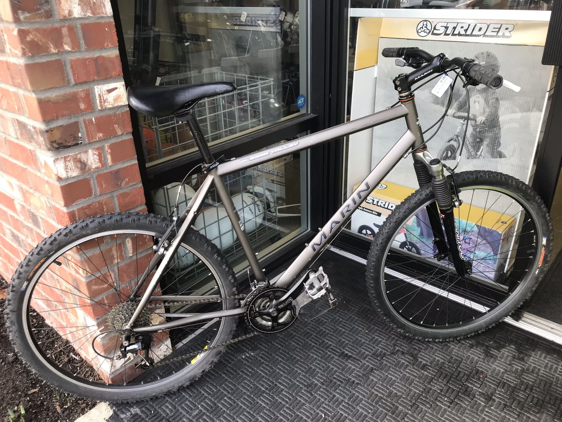 Marin Bear Valley Mountain Bike for Sale in Seattle, WA - OfferUp