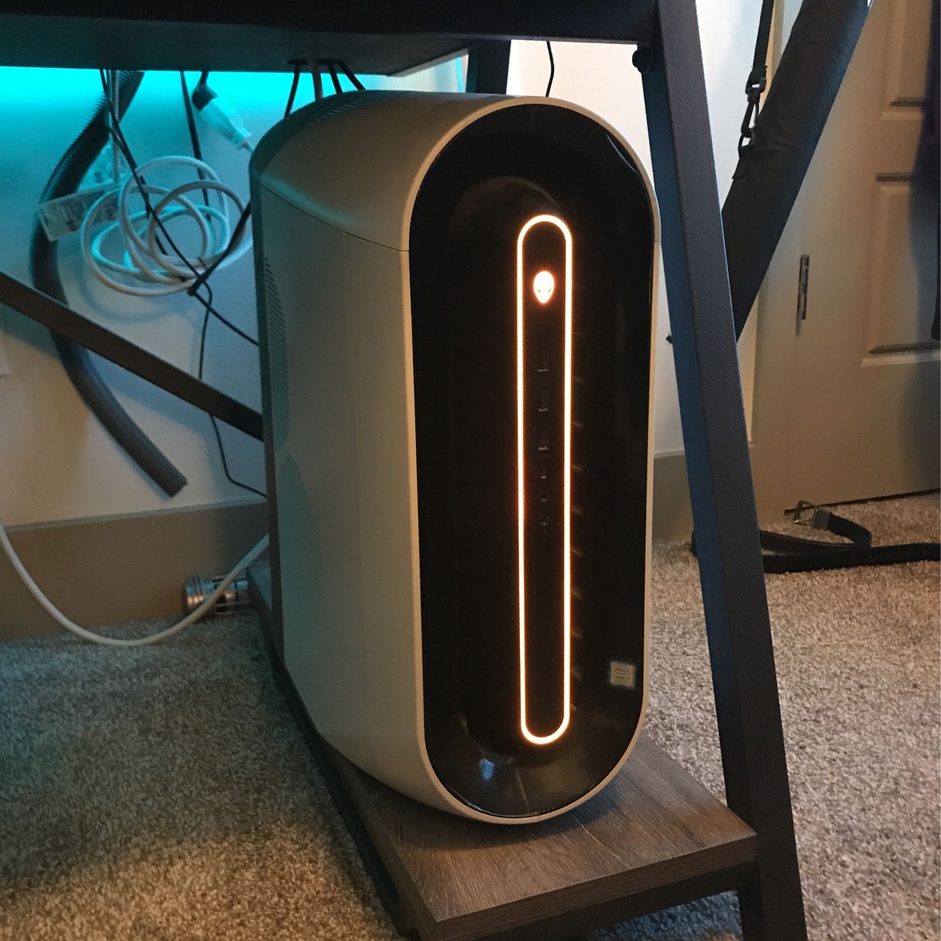Alienware Aurora R9 PC for Sale in Bakersfield, CA - OfferUp
