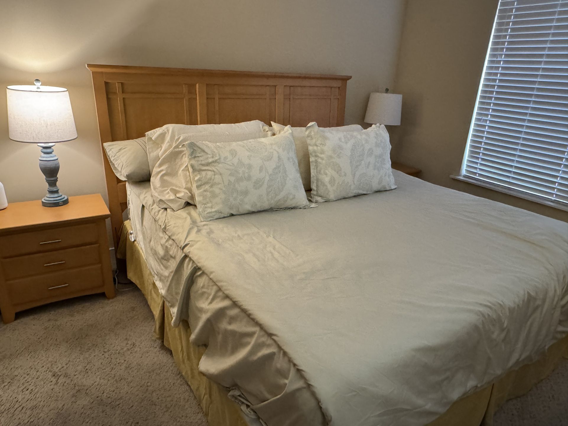 Is it a good strong wood? Good price - OfferUp