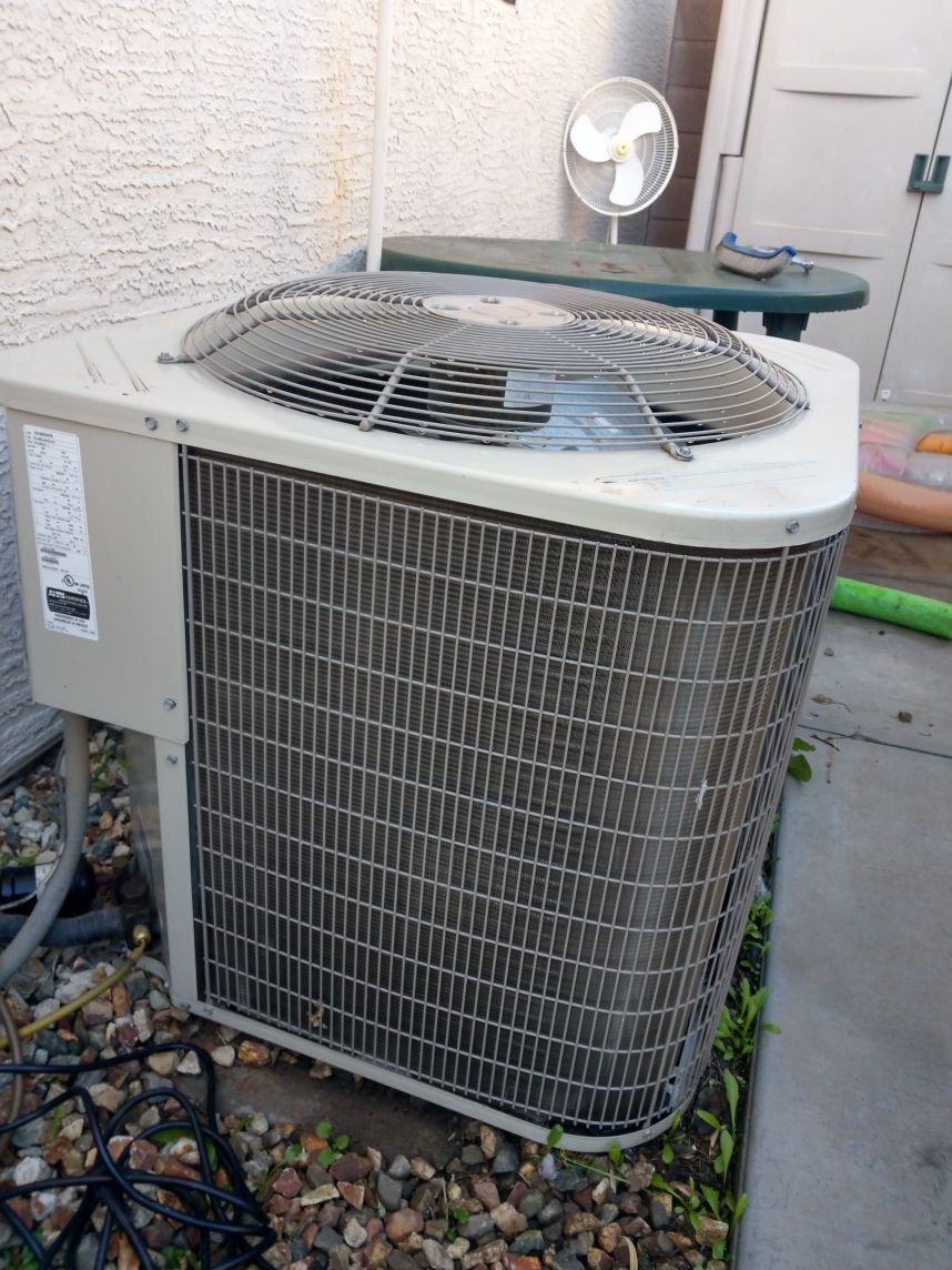 Condenser unit 3.5 Ton straight cool R-22 for Sale in Glendale, AZ ...