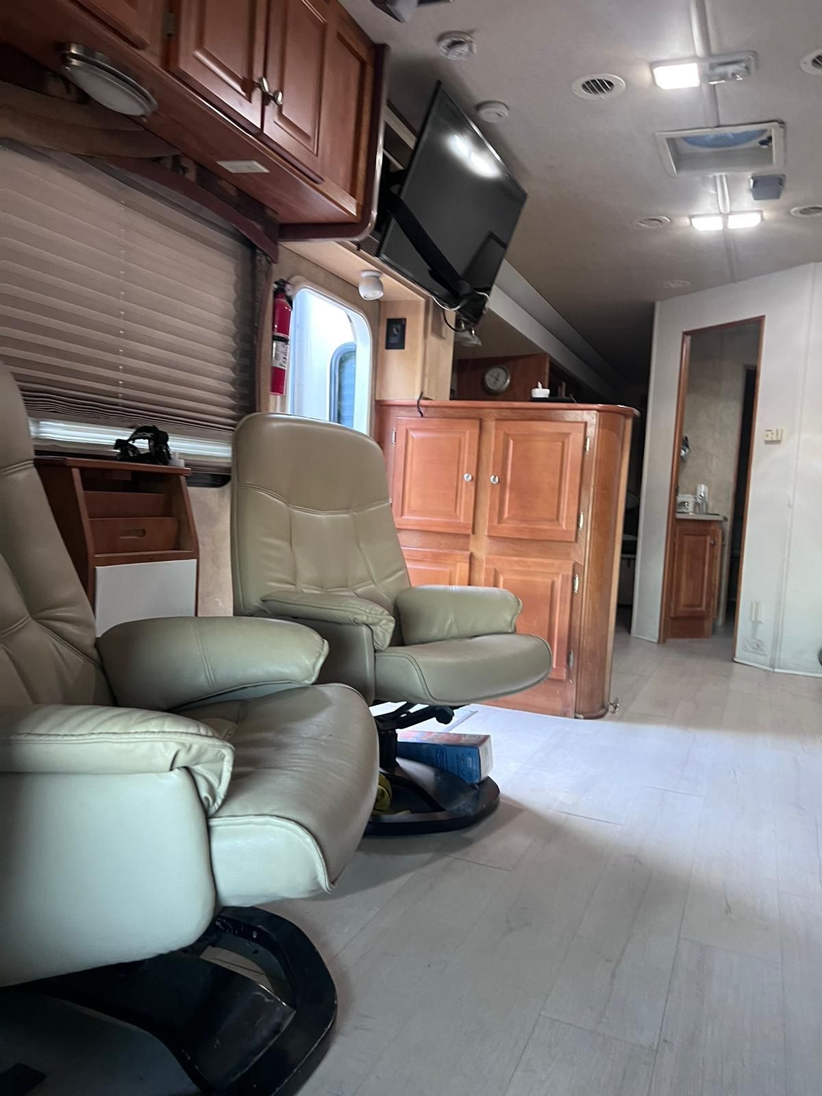 2007 Gulfstream Endura by gulf stream motorhome 35’ new for Sale in Los ...
