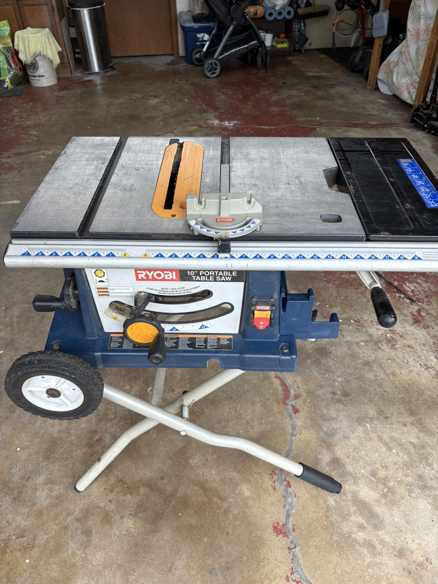 Ryobi 10 Inch Table Saw for Sale in Downers Grove, IL - OfferUp