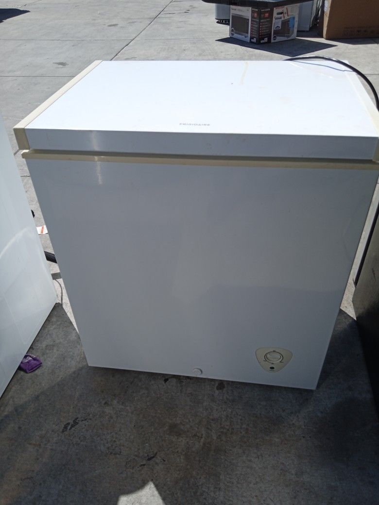 Frigidaire Chest Freezer
