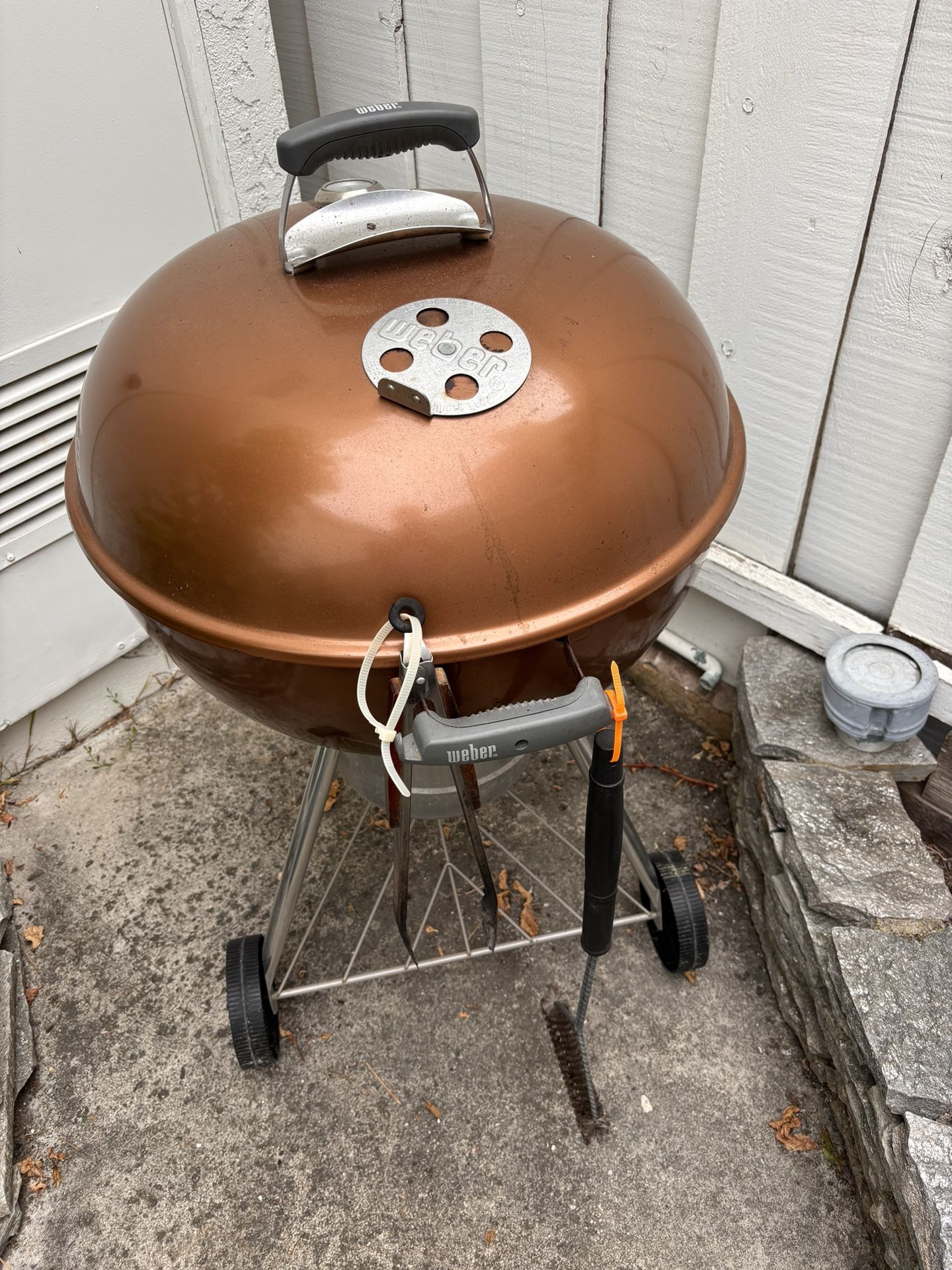 Weber Original Kettle Premium Charcoal Grill, 22-Inch, Copper for Sale ...