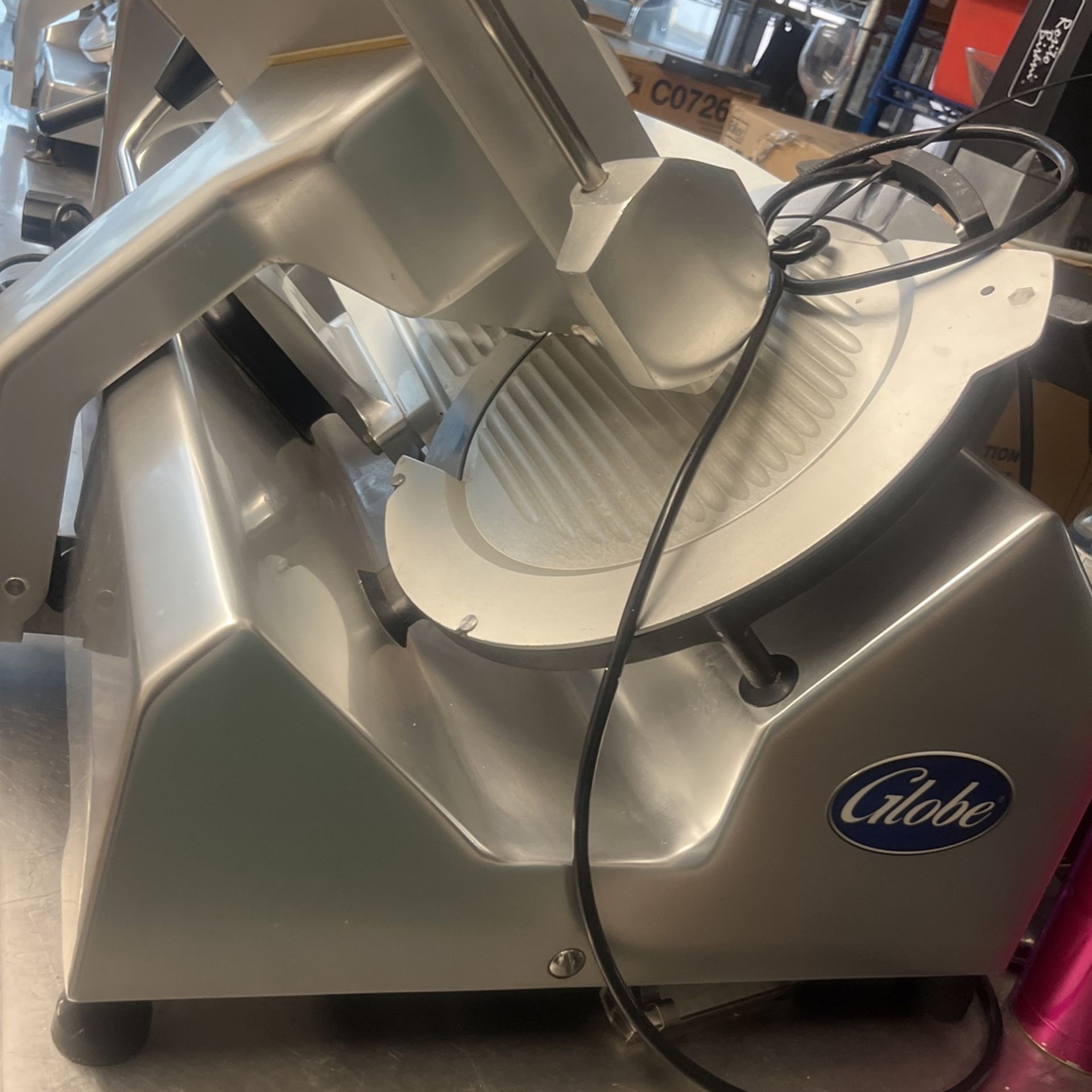 Globe S13A Automatic Meat & Cheese w/ 13" Blade, Belt Driven, Aluminum ...