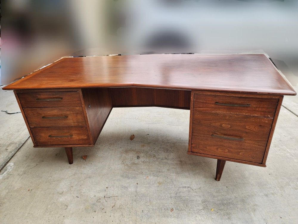 MCM Solid Wood Desk (Appraisal Price $1850) for Sale in Fullerton, CA ...