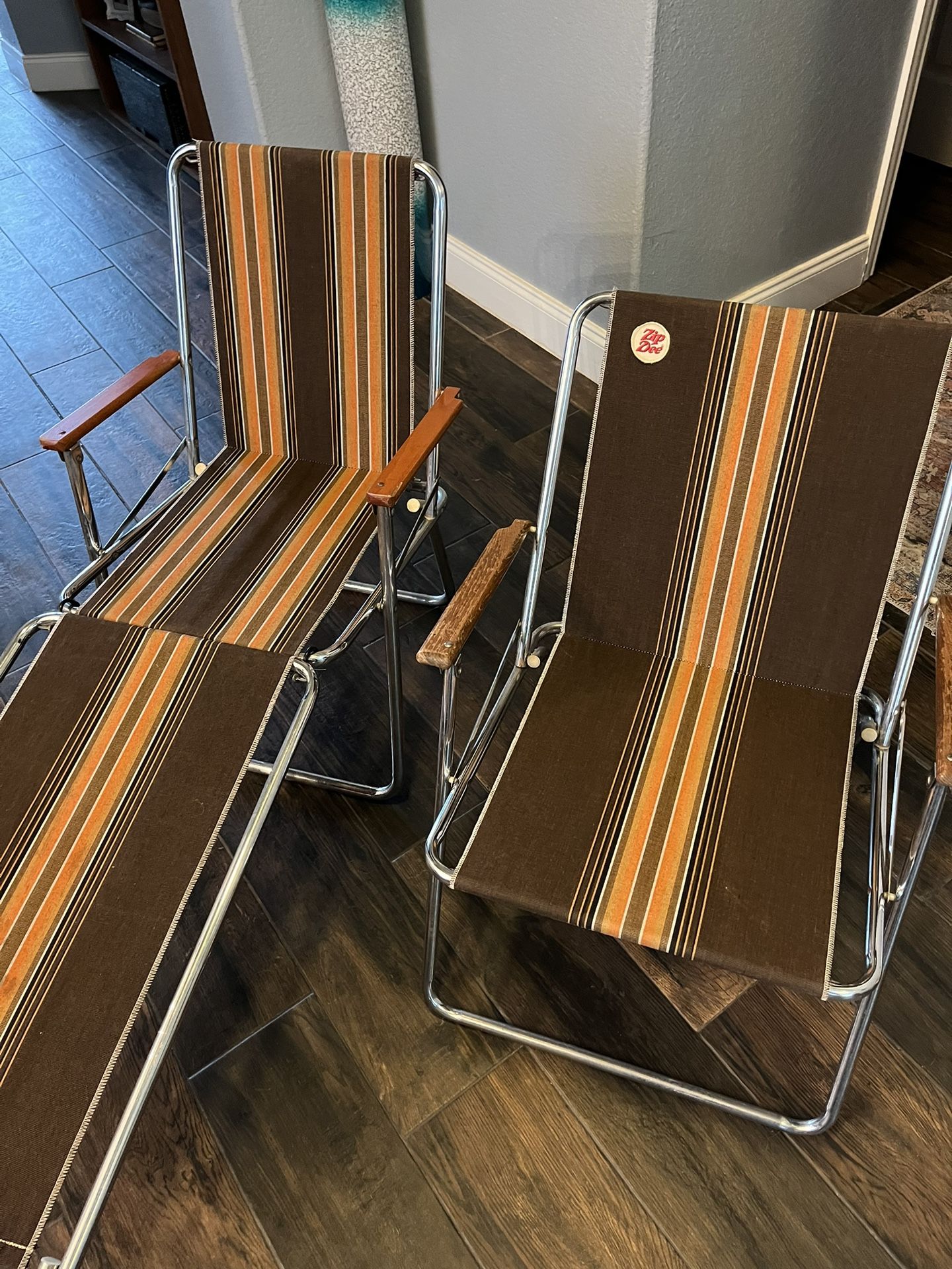 Vintage Zip Dee Folding Chairs. Near Perfect. for Sale in Rockwall, TX ...