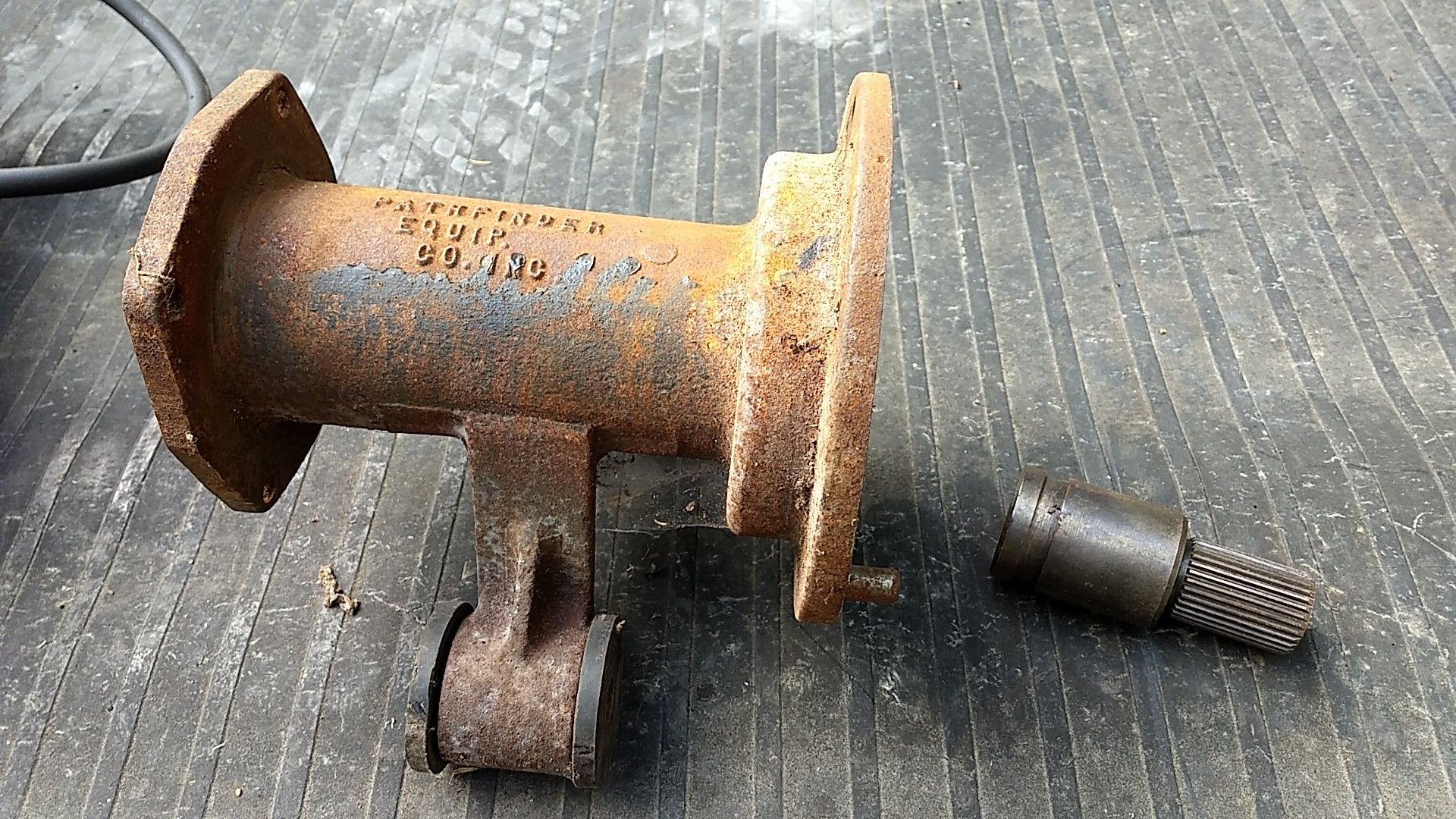 Pathfinder 4x4 conversion van Th350 transmission to Np205 transfer case ...