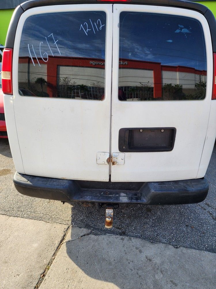 Chevrolet Express Doors for Sale in Pompano Beach, FL - OfferUp