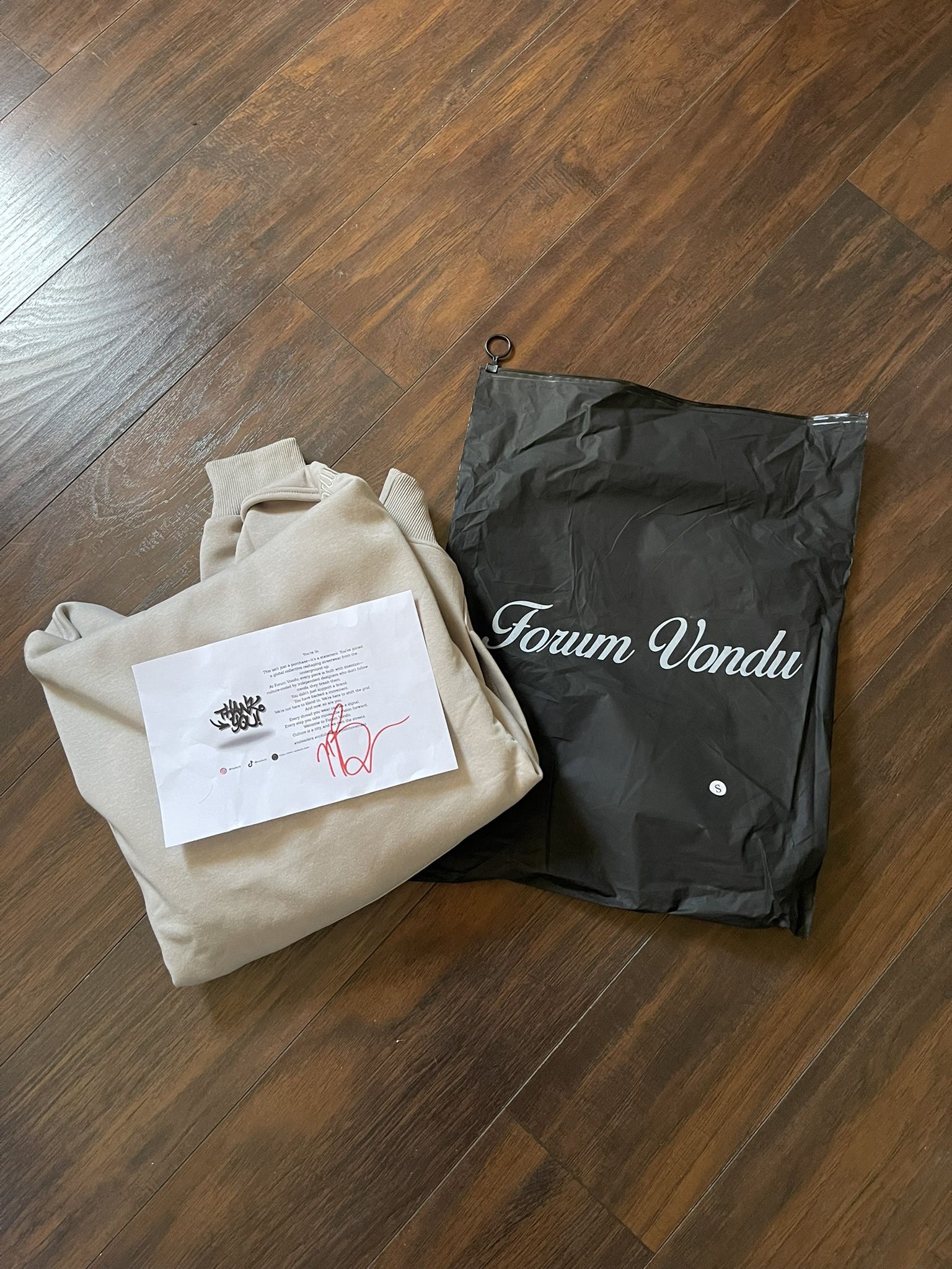 Brand New [AUTHENTIC] Forum Vondu Fossil Hoodie for Sale in Santa Nella ...