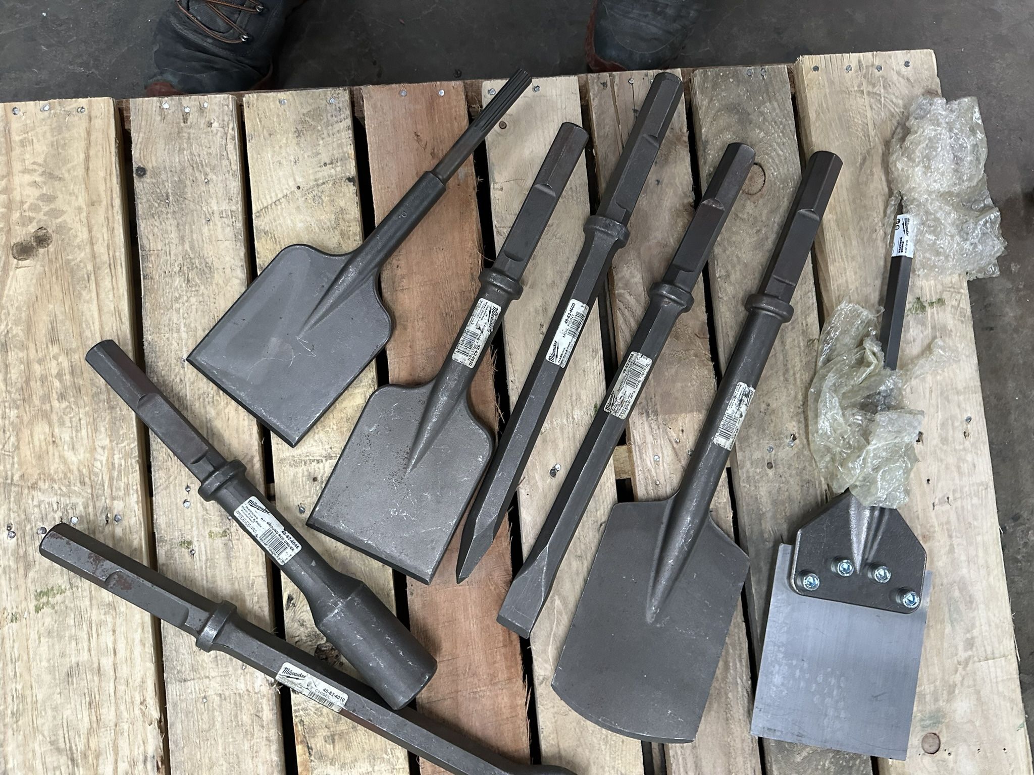 Collection Of 8 Brand New Milwaukee Jack Hammer And SDS Bits for Sale ...
