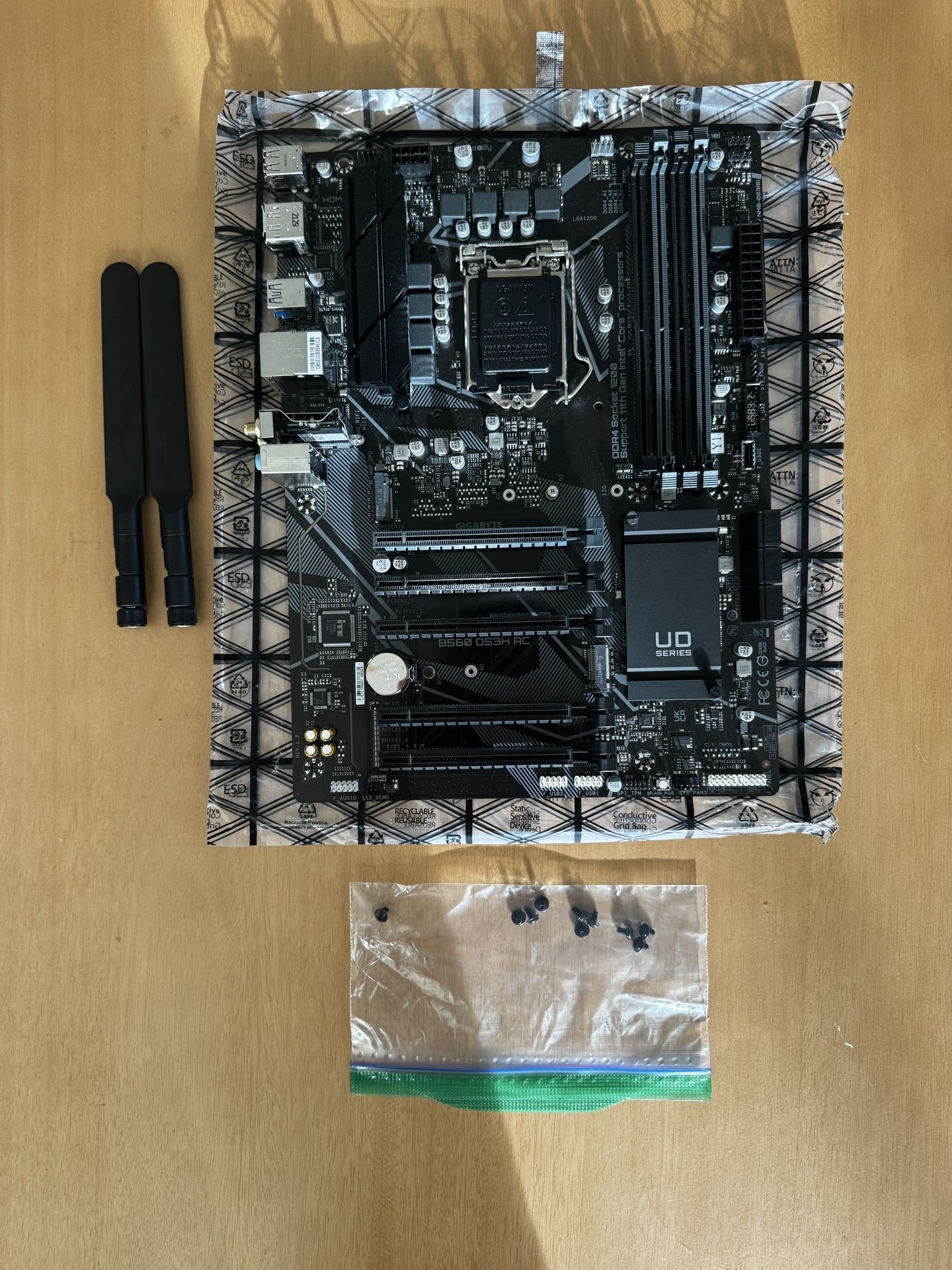 GIGABYTE B560 Mobo and GAMDIAS ARGUS M1 Case for Sale in Los Angeles ...