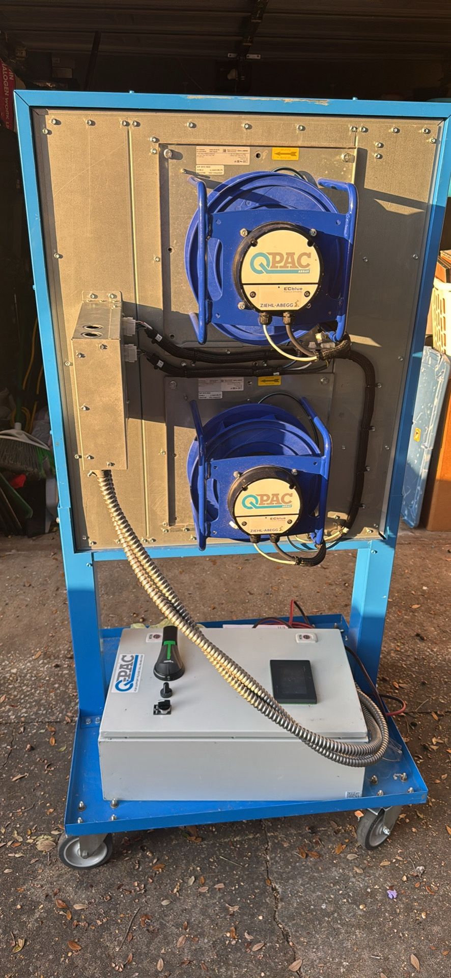 Q-PAC Dual EC Fan Array Demo Unit - 2x Ziehl-Abegg ECblue Motors ...
