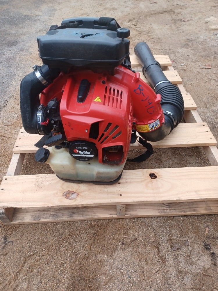 Redmax Blower for Sale in Carpentersvle, IL - OfferUp