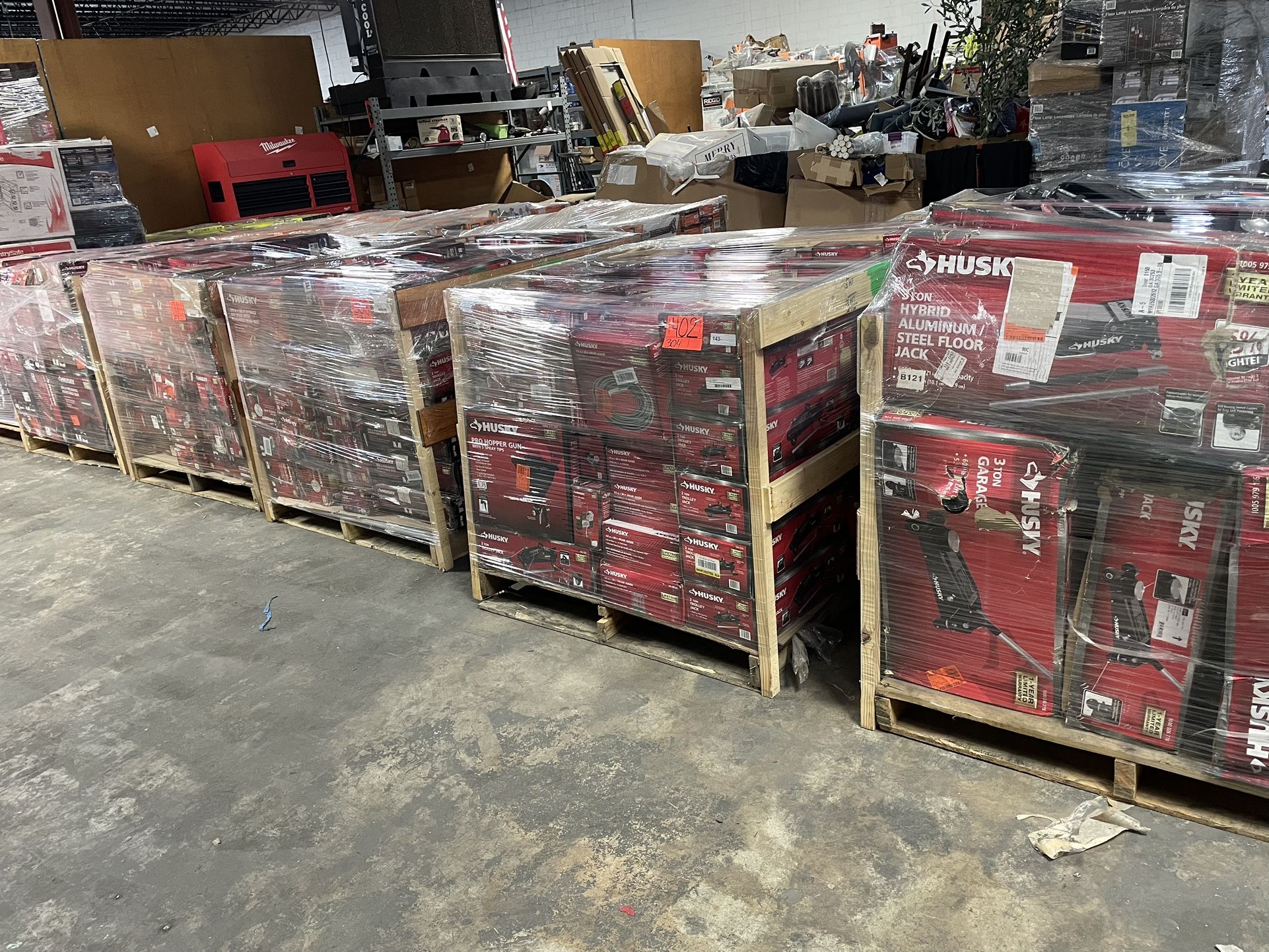 HUSKY STOOLS, CAR JACKS INFLATORS, WORK LIGHTS & MORE for Sale in ...