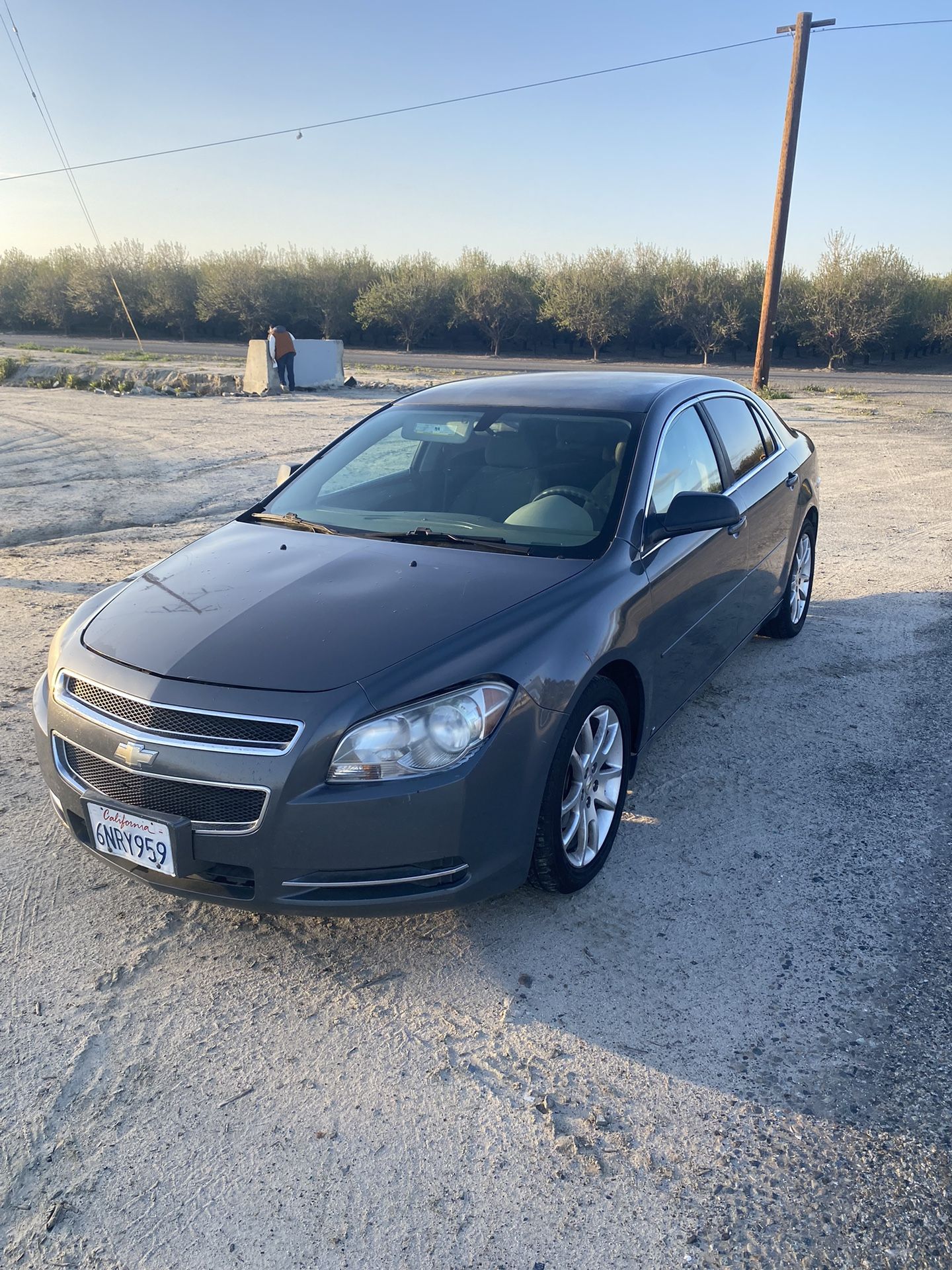 2009 Chevrolet Malibu for Sale in Corcoran, CA - OfferUp