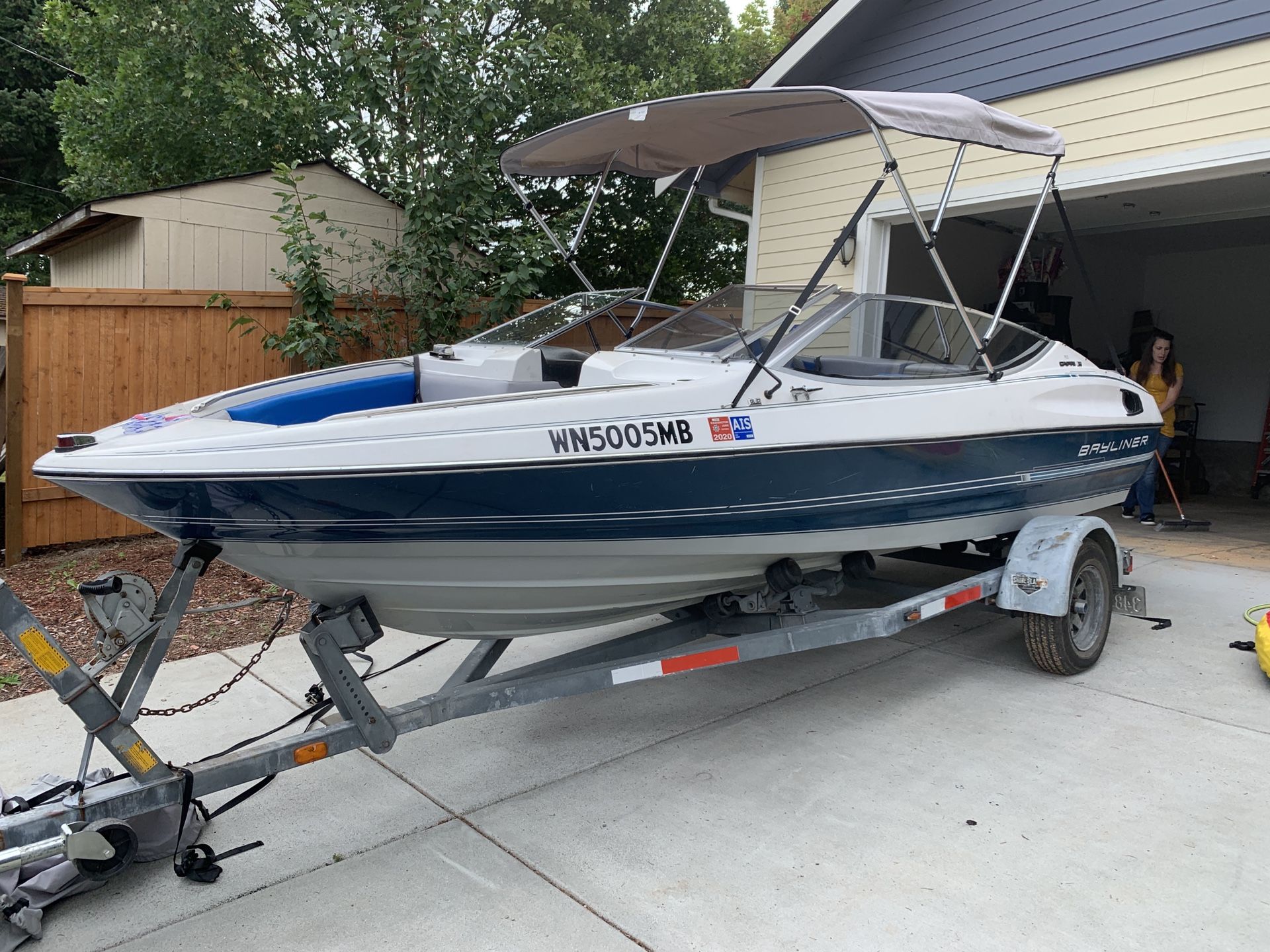 91 Bayliner Capri for Sale in Tacoma, WA - OfferUp