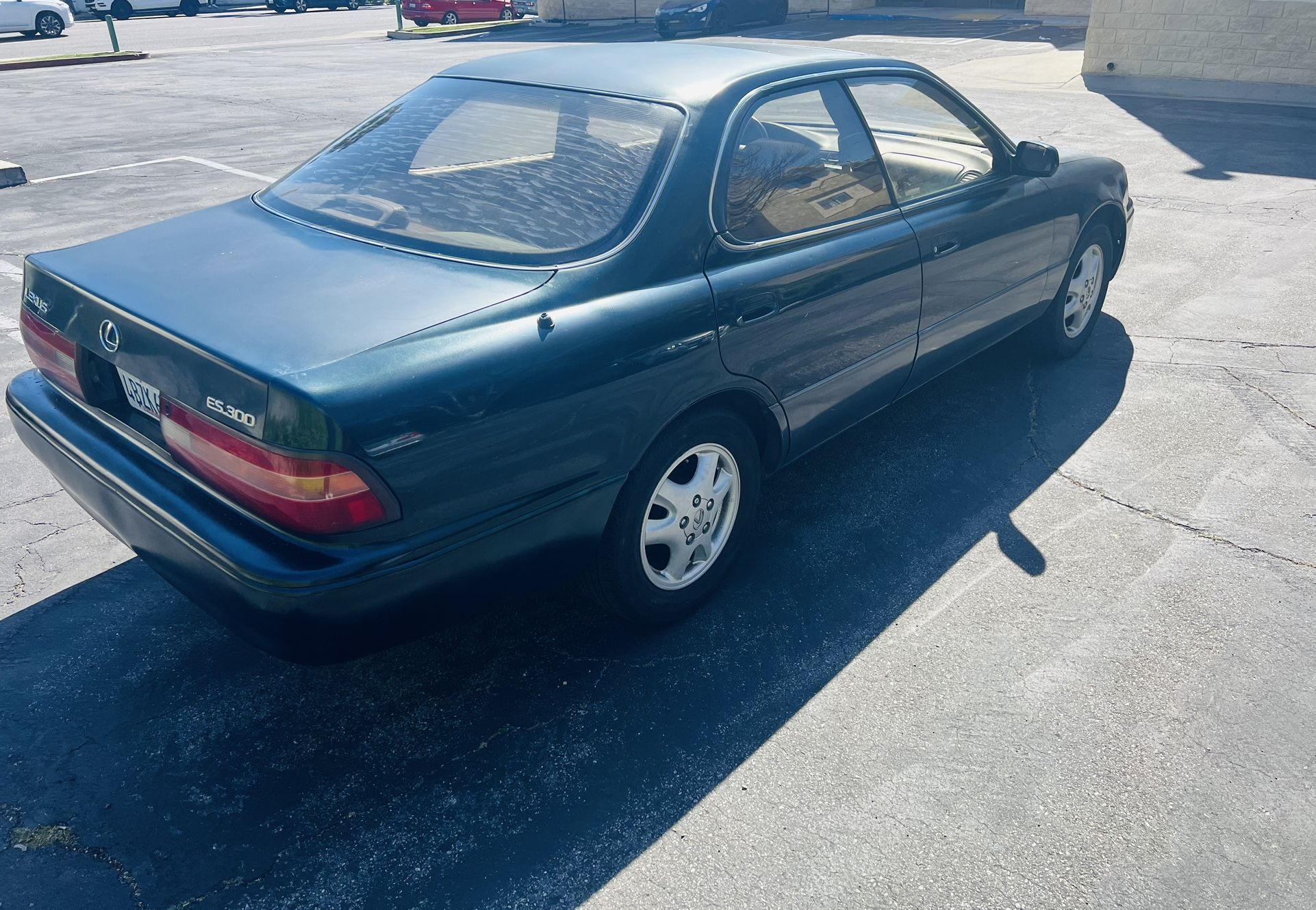 1995 Lexus ES 300 for Sale in Glendale, CA - OfferUp