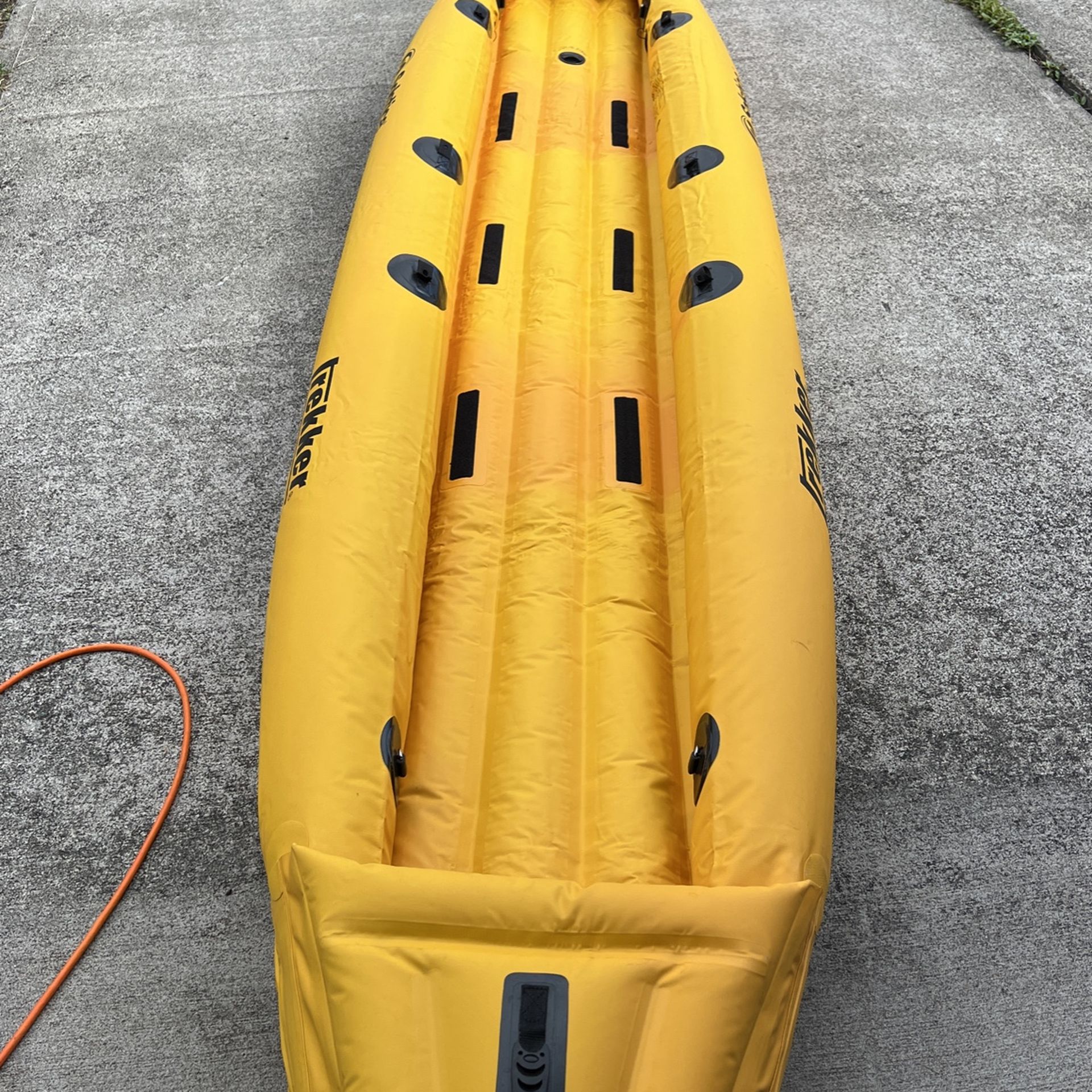 Solstice Trekker Kayak for Sale in Auburn, WA - OfferUp
