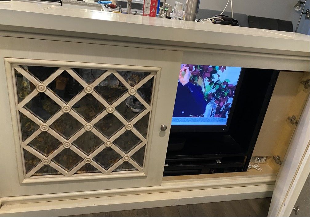 Hideaway Tv Cabinet upto 50" 360 Rotation for Sale in Bradenton, FL ...