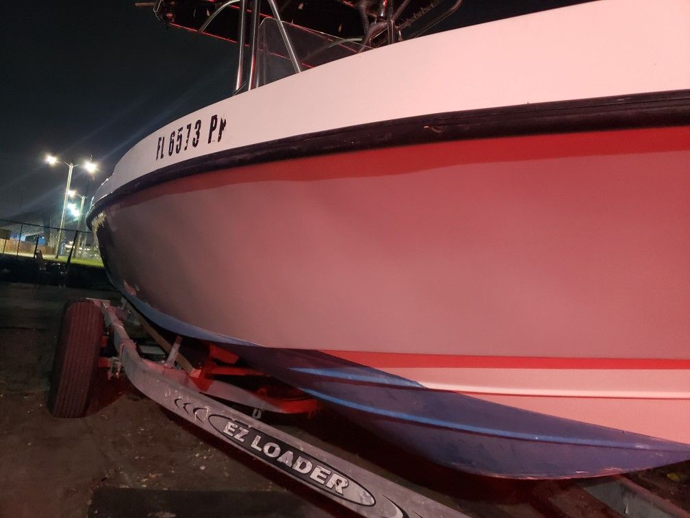 Dusky 256 For Sale - ZeBoats