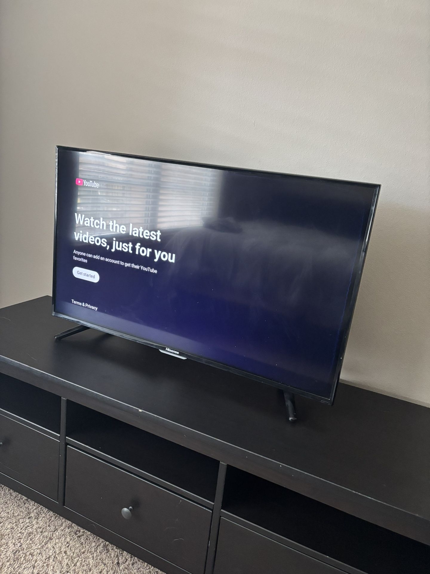 42” Hisense Smart TV with Remote for Sale in Spring, TX - OfferUp