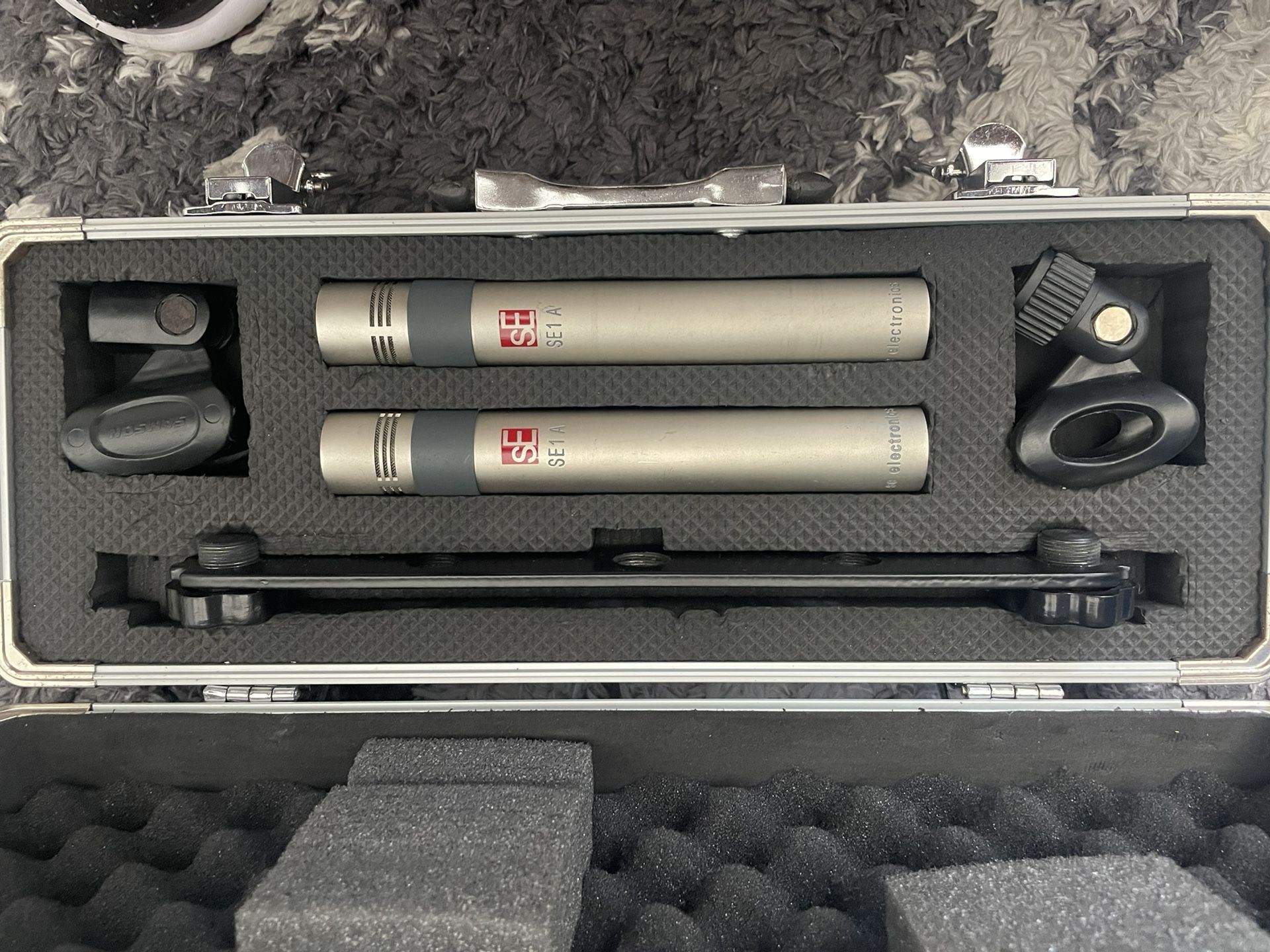 SE Electronics SE1A Mics Pair for Sale in Los Angeles, CA - OfferUp