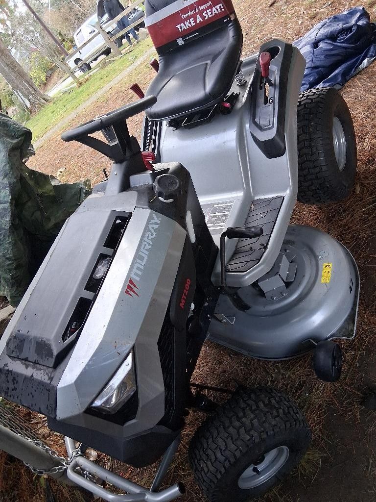MURRAY MT 200 RIDING LAWN MOWER for Sale in Duvall, WA - OfferUp