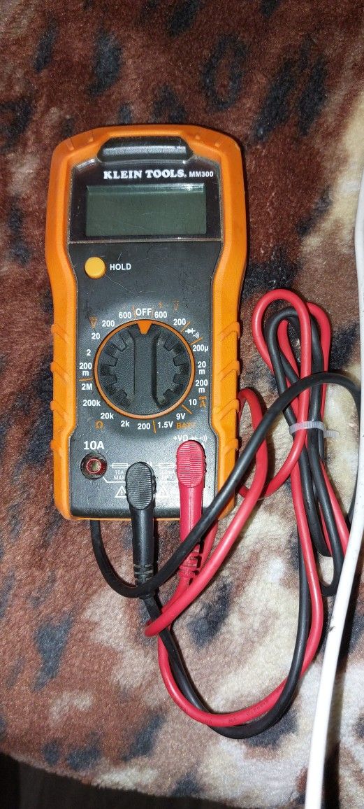 KLEIN TOOLS (MM300 DIGITAL MULTIMETER )$30 OBO for Sale in Los Angeles ...