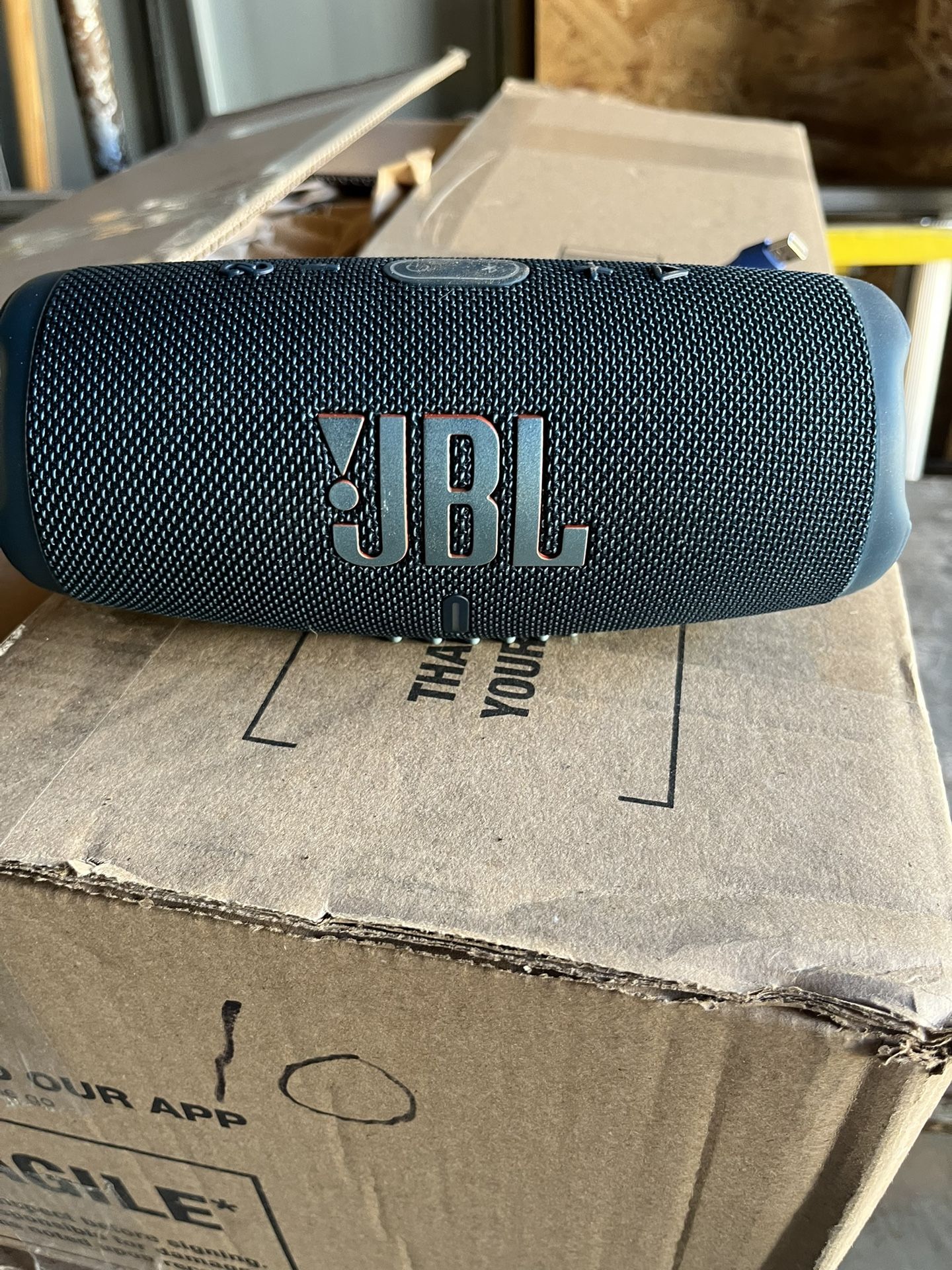 JBL charge 5 Blue for Sale in Glendora, CA - OfferUp
