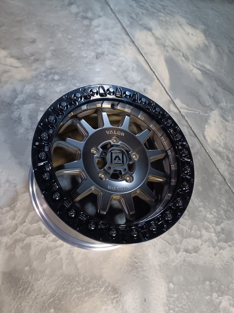 Rzr Pro R 15x7 5x114.3 Beadlock Wheels (New-Deal) for Sale in Phoenix ...