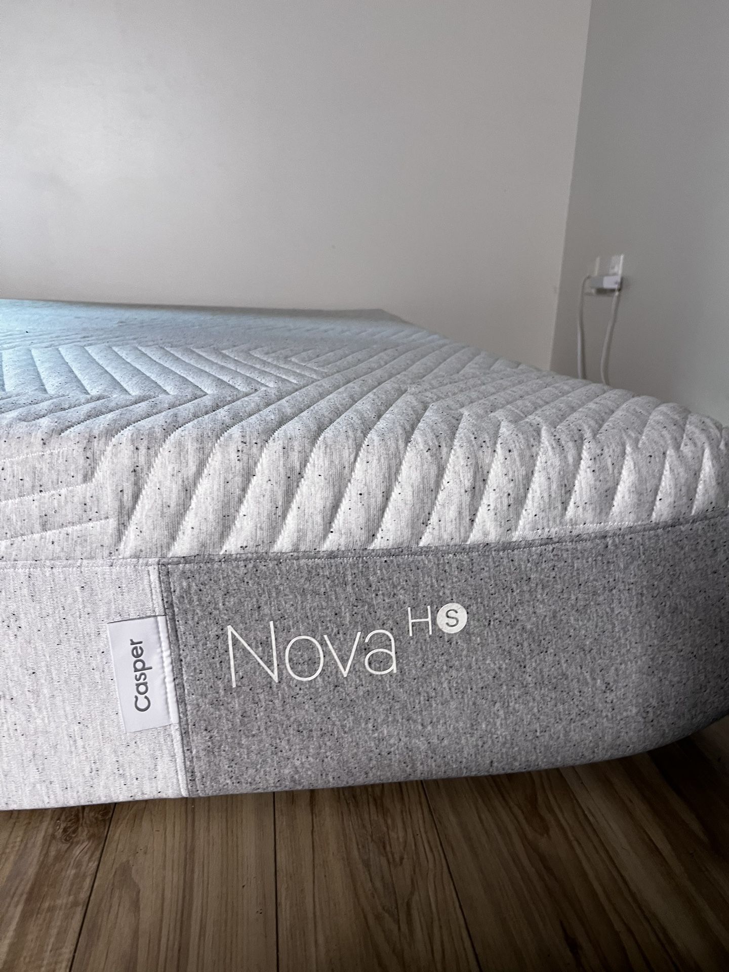 Casper Nova Hybrid Queen for Sale in Seattle, WA - OfferUp