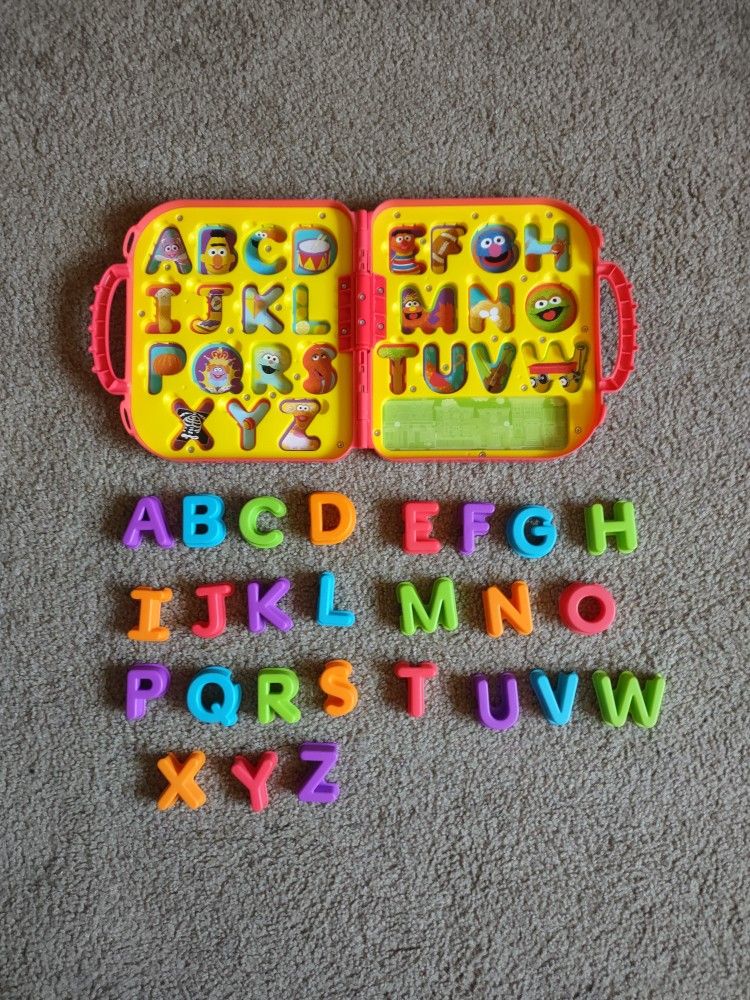 Elmo's on the go letters store